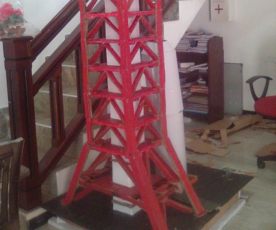 SATURN V Launch Pad Model : 4 Steps - Instructables
