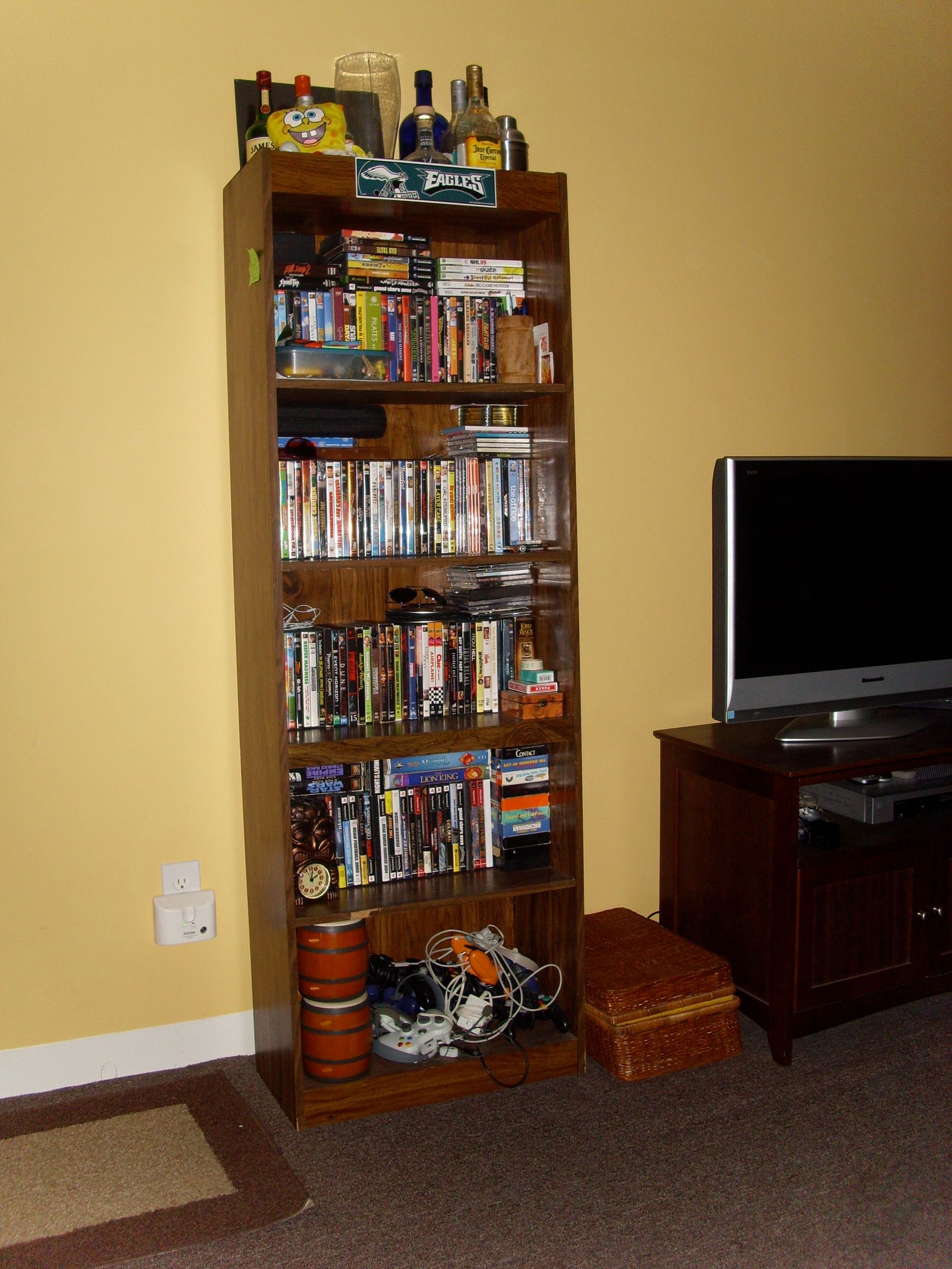 Make an Old Bookshelf Gallery Worthy! : 8 Steps (with Pictures ...