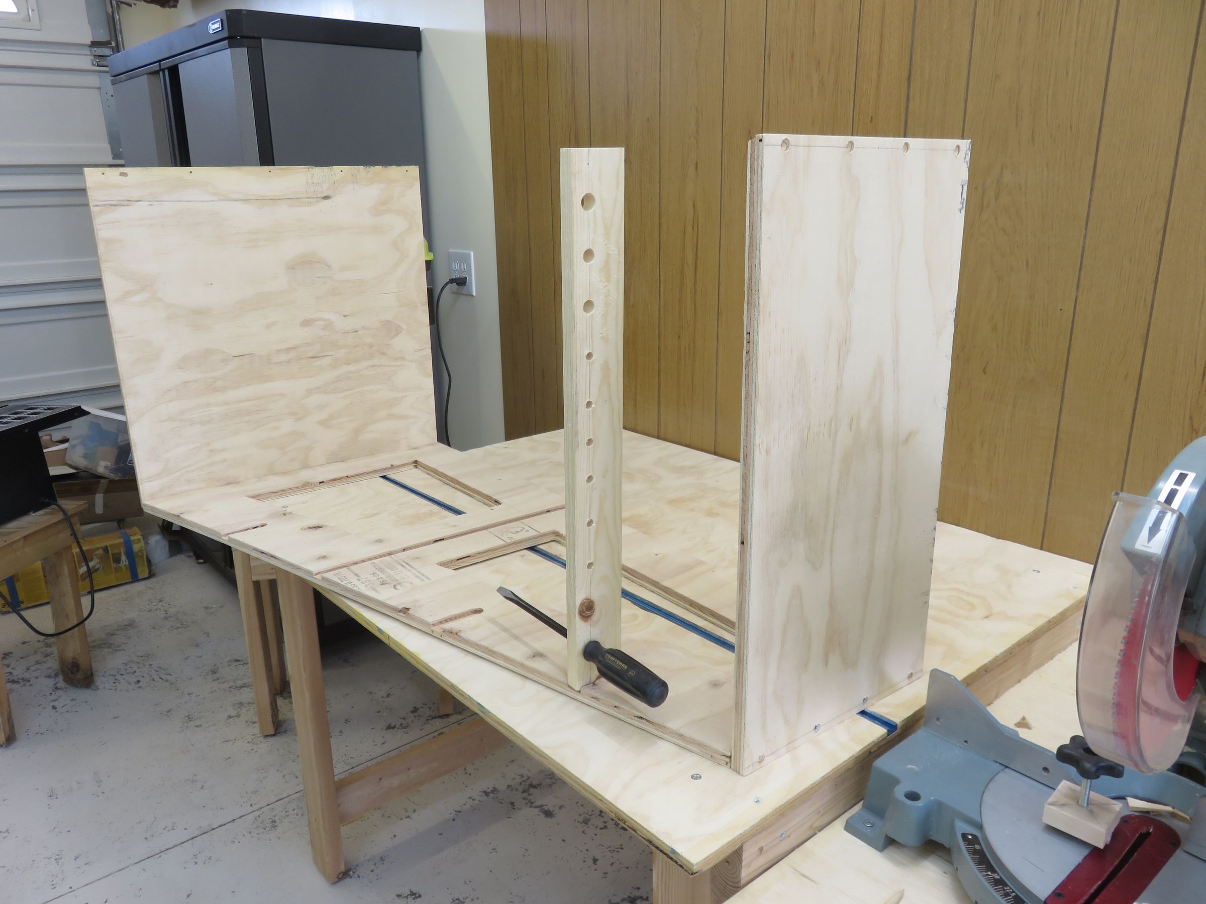 Movable Shop Tool Ladder : 5 Steps (with Pictures) - Instructables