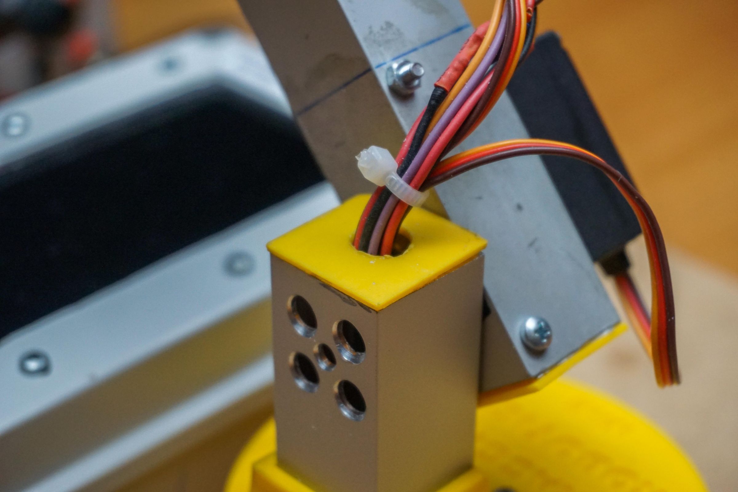 Braccio Robotico Controllato Da Arduino E Interfaccia Touch : 12 Steps ...