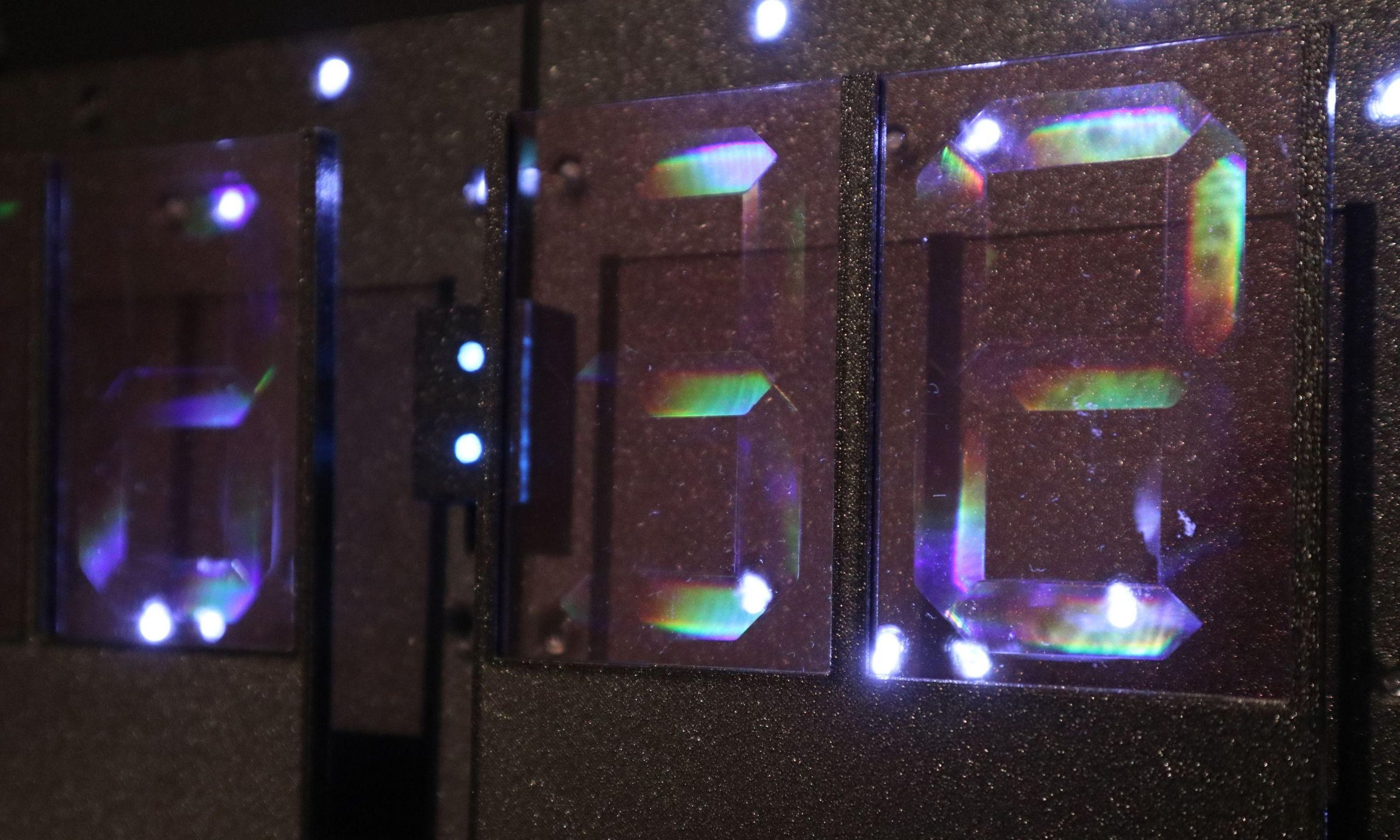 Holographic 7-Segment Clock : 12 Steps (with Pictures) - Instructables