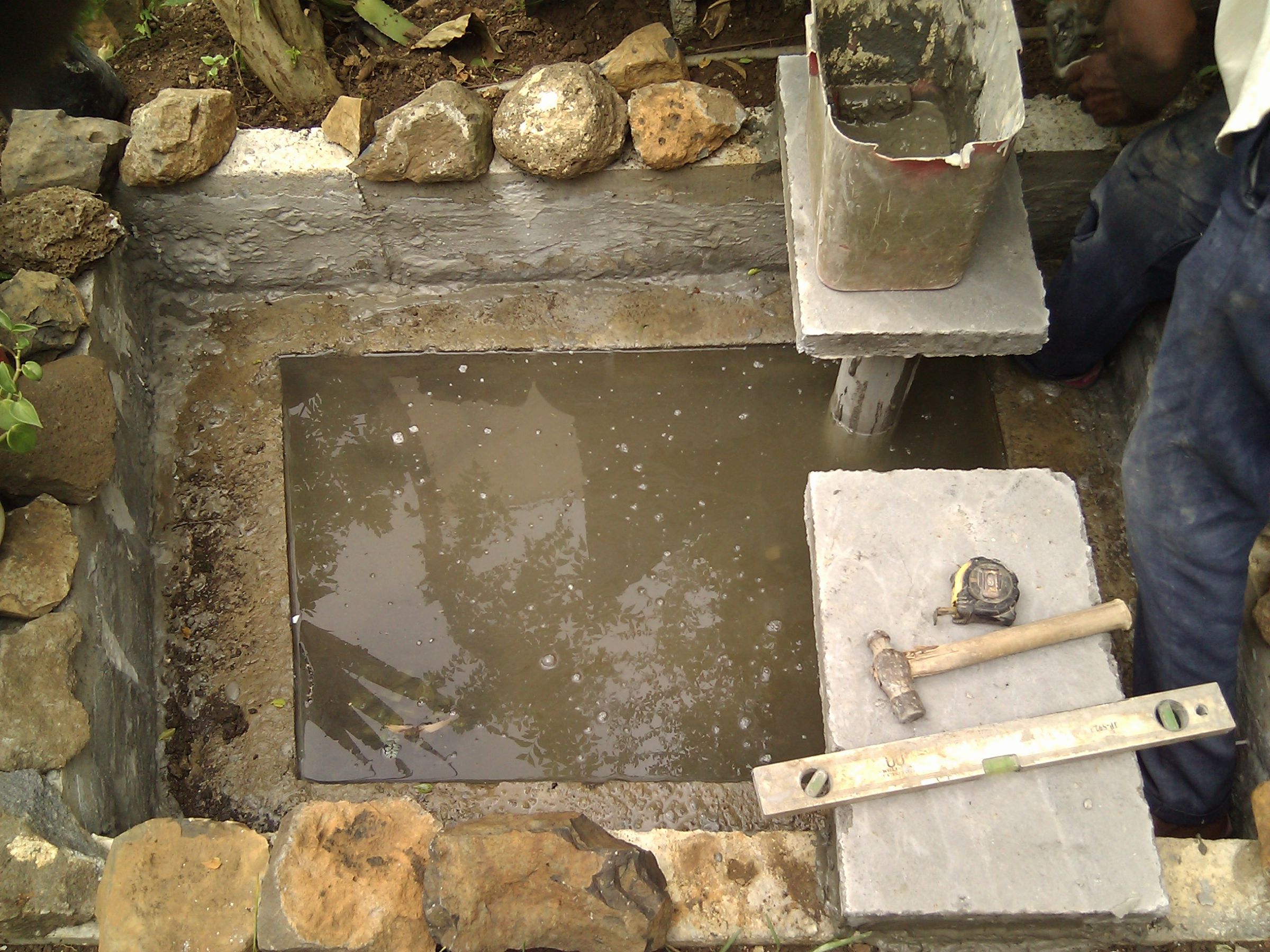 Concrete Pond : 9 Steps (with Pictures) - Instructables