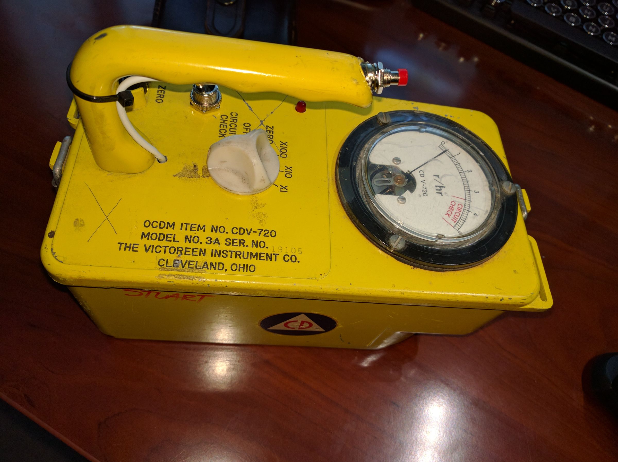 How to Make a Fake Geiger Counter : 5 Steps - Instructables