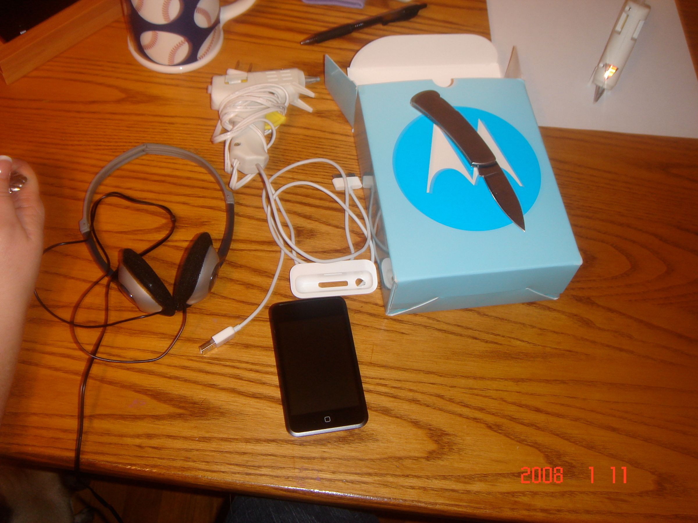 How to Create the Ultimate Ipod Touch DOCK! : 9 Steps - Instructables