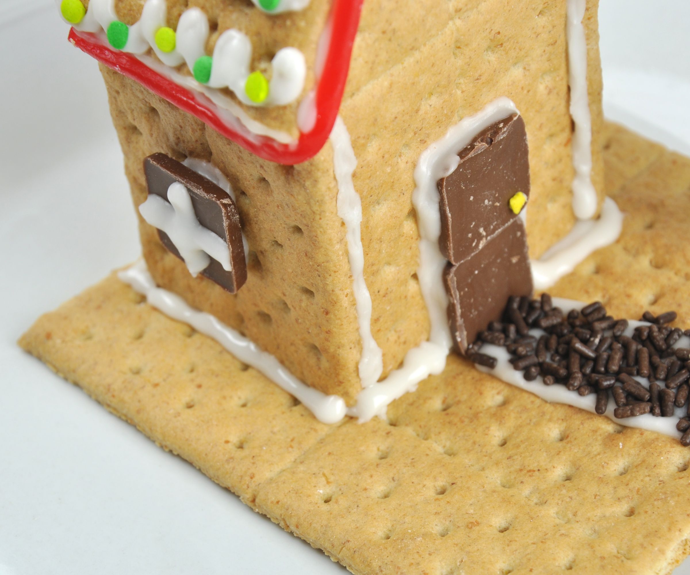 Graham Cracker "Gingerbread" House for Kids : 6 Steps (with Pictures ...