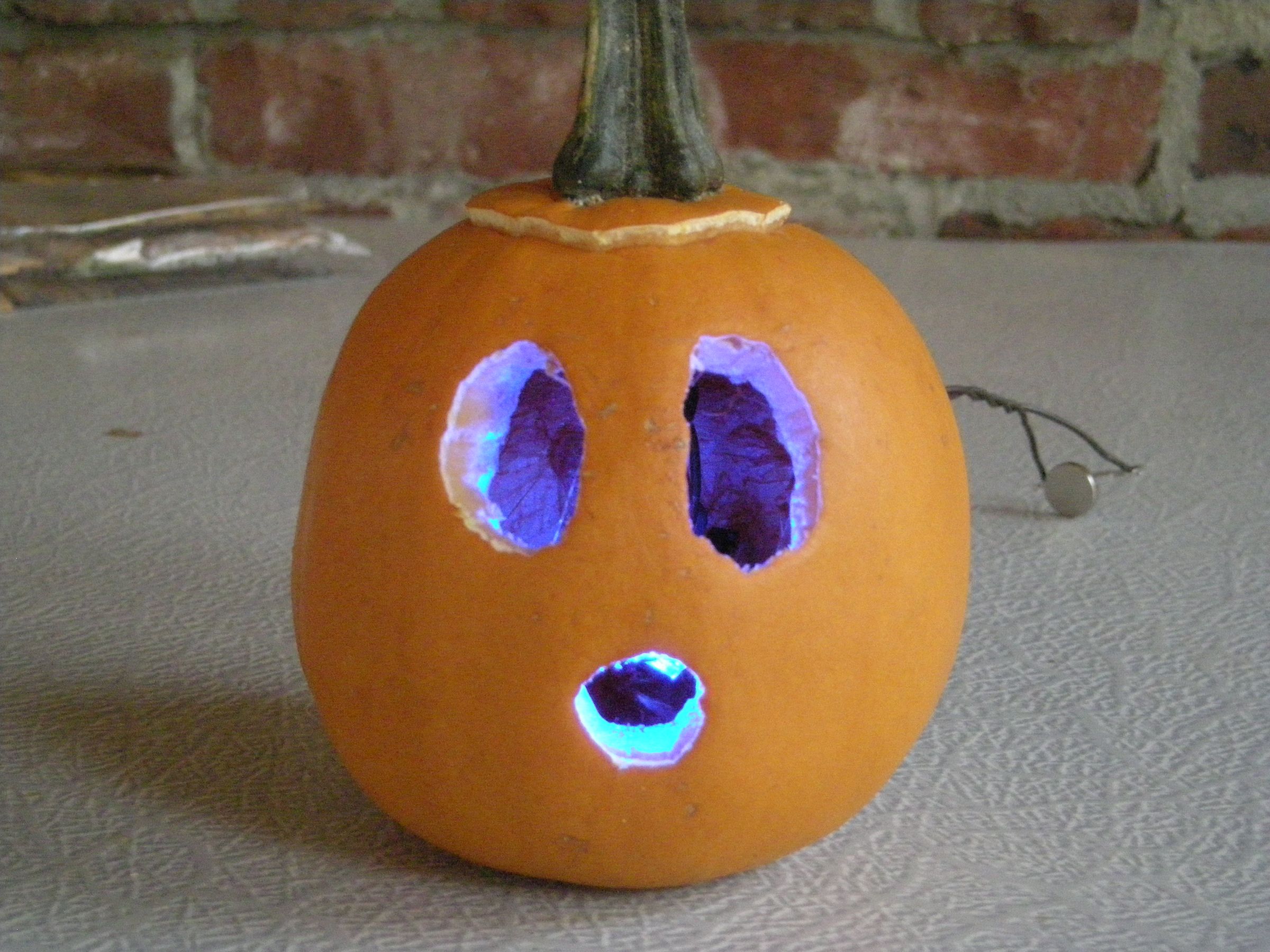 Pumpkin Surgery : 9 Steps - Instructables