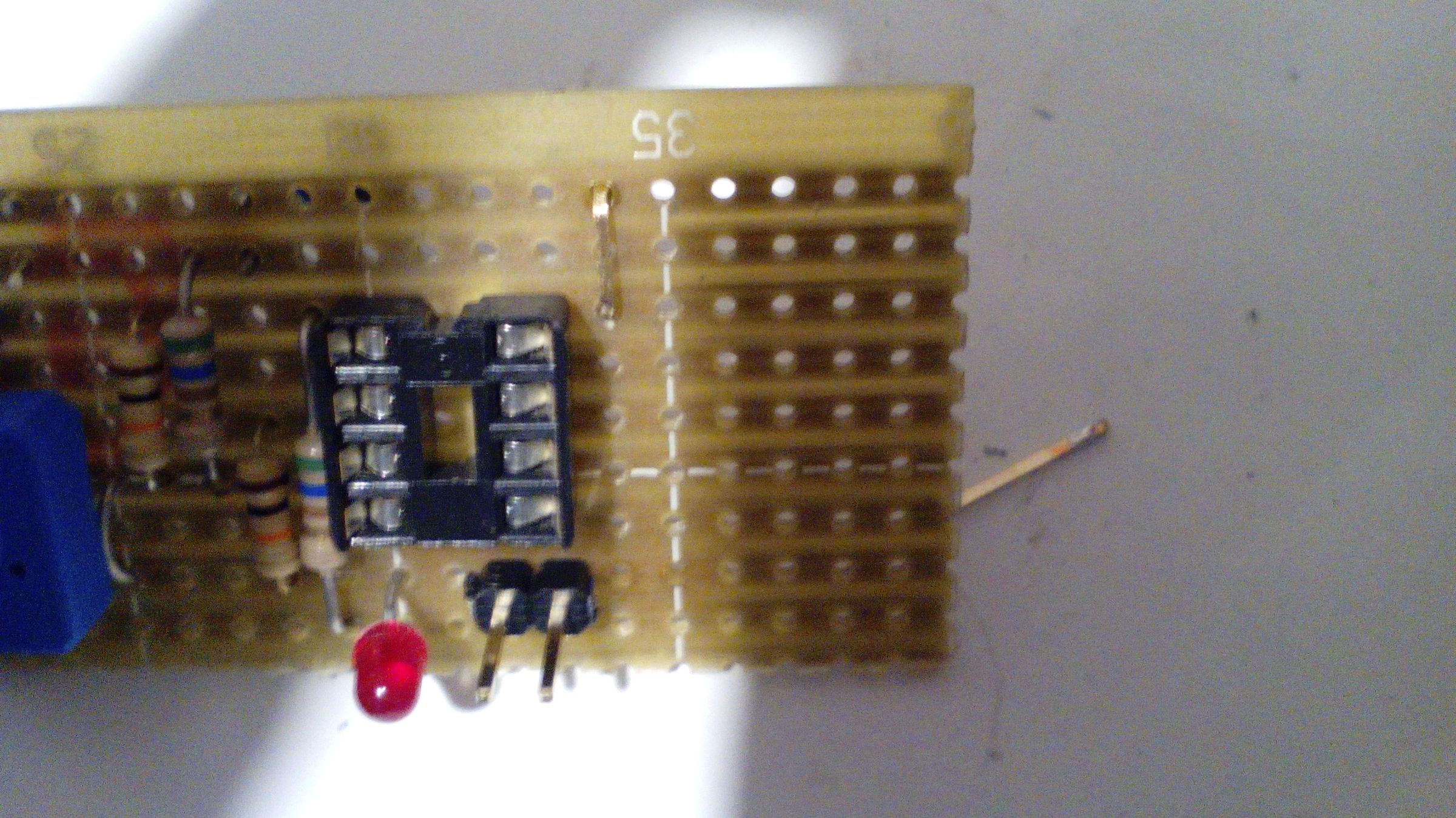 Single White Line Detector for SUMO ROBOT : 16 Steps - Instructables