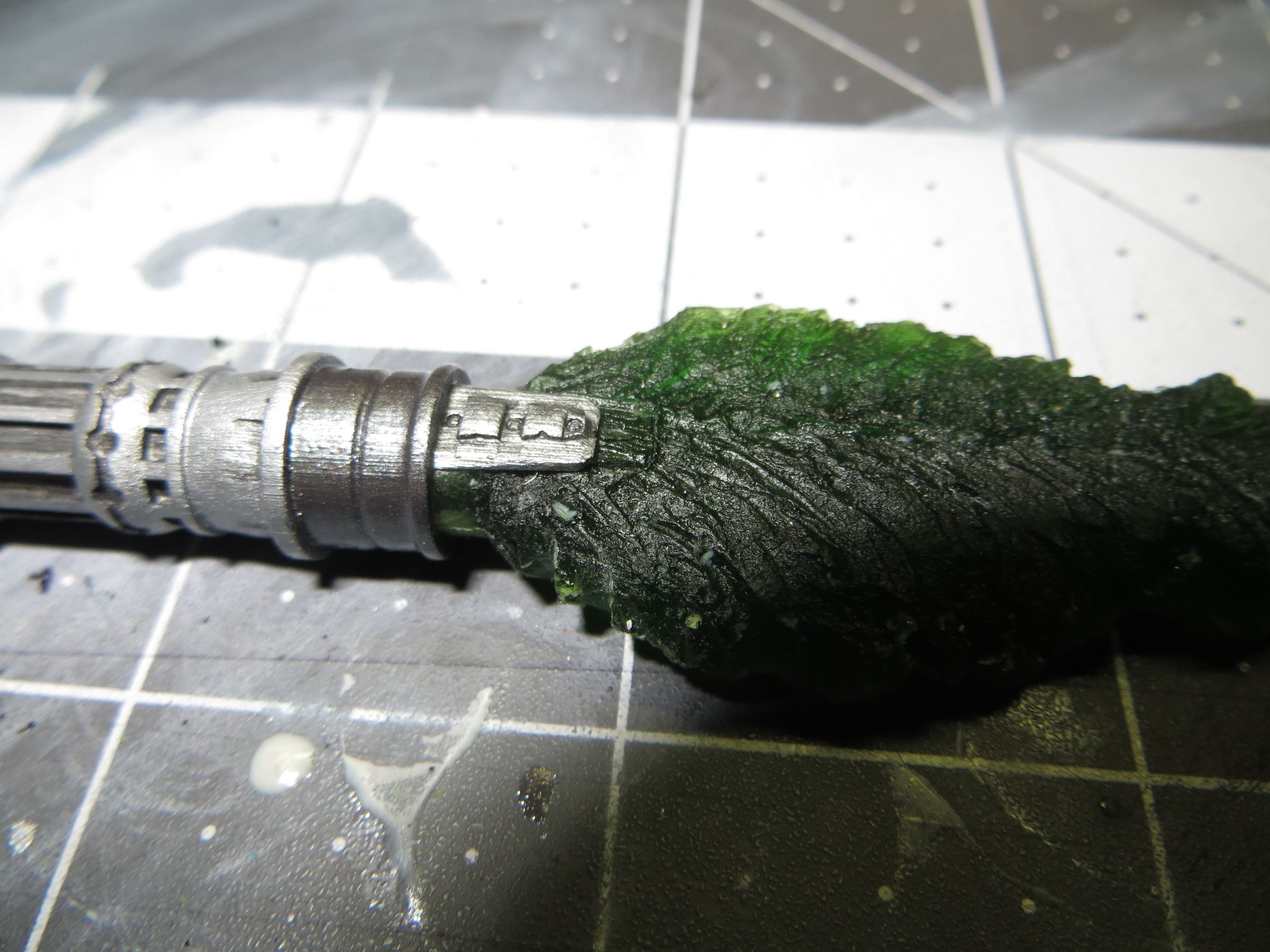 1/6 Scale Kryptonite Spear : 22 Steps (with Pictures) - Instructables