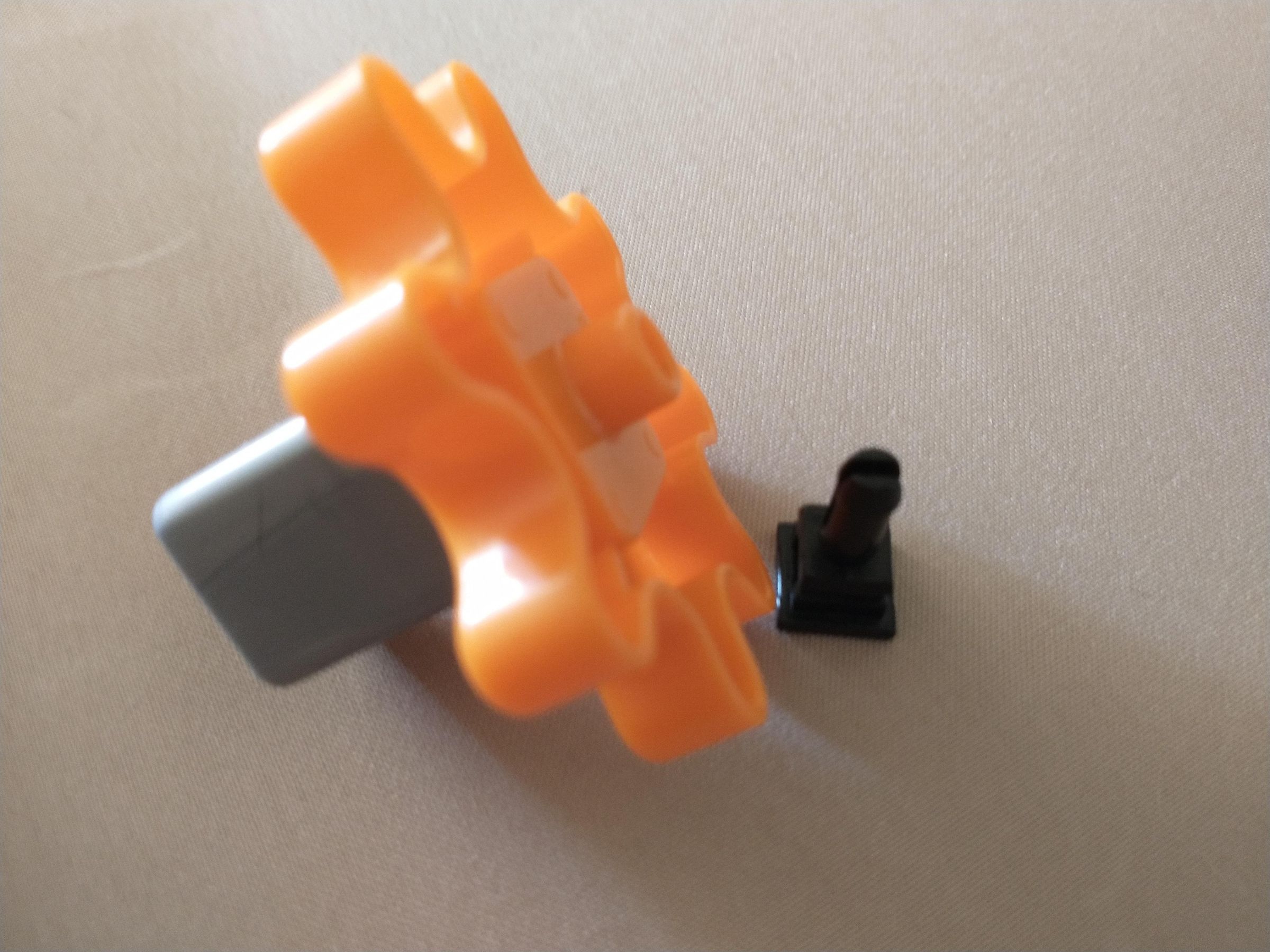 Robot With G-"ears" and Propeller and Gear-eyes in 5 Steps (with ...