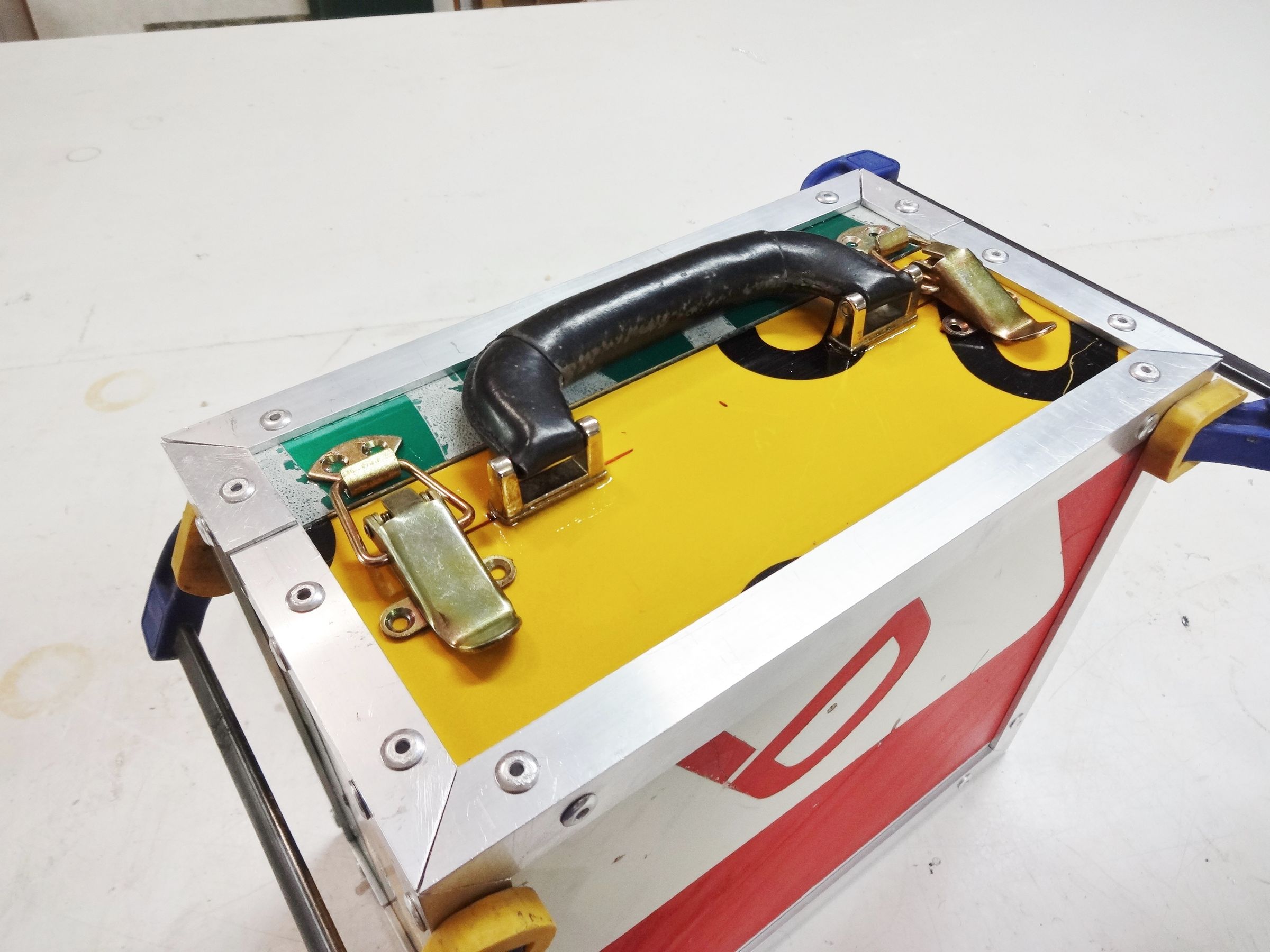 Storage Case From Road Signs : 14 Steps (with Pictures) - Instructables