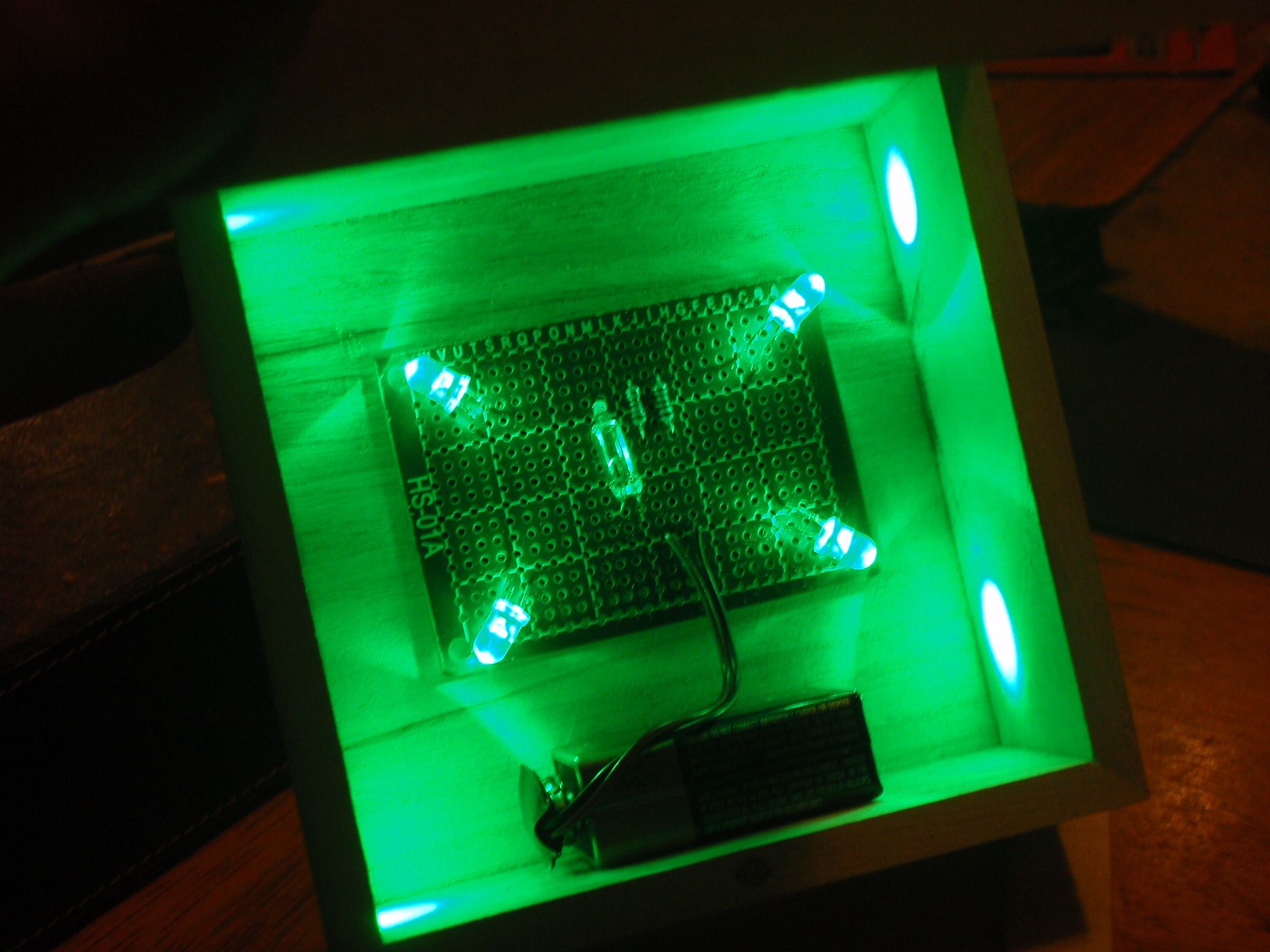 LED Tilt Light Box : 5 Steps (with Pictures) - Instructables