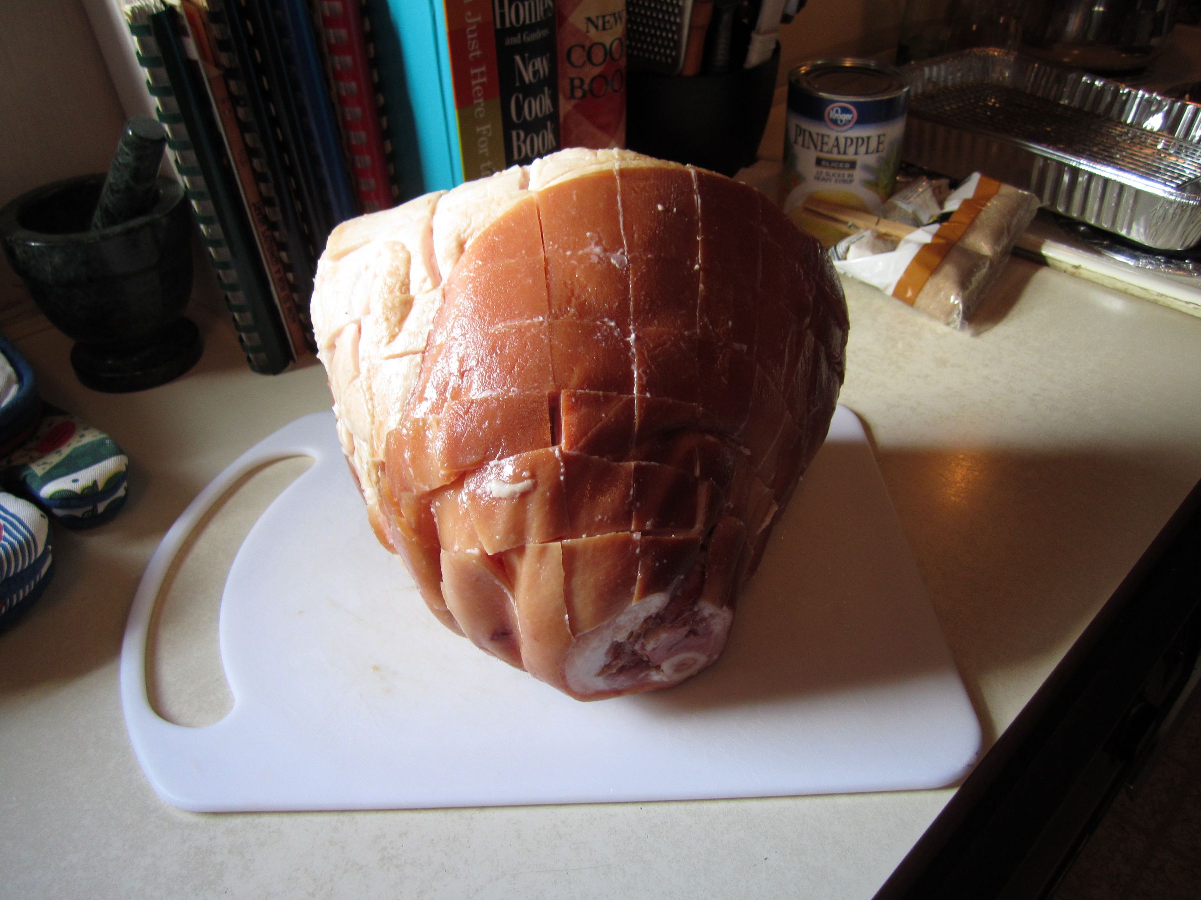Baked Ham With Pineapple Glaze : 9 Steps (with Pictures) - Instructables