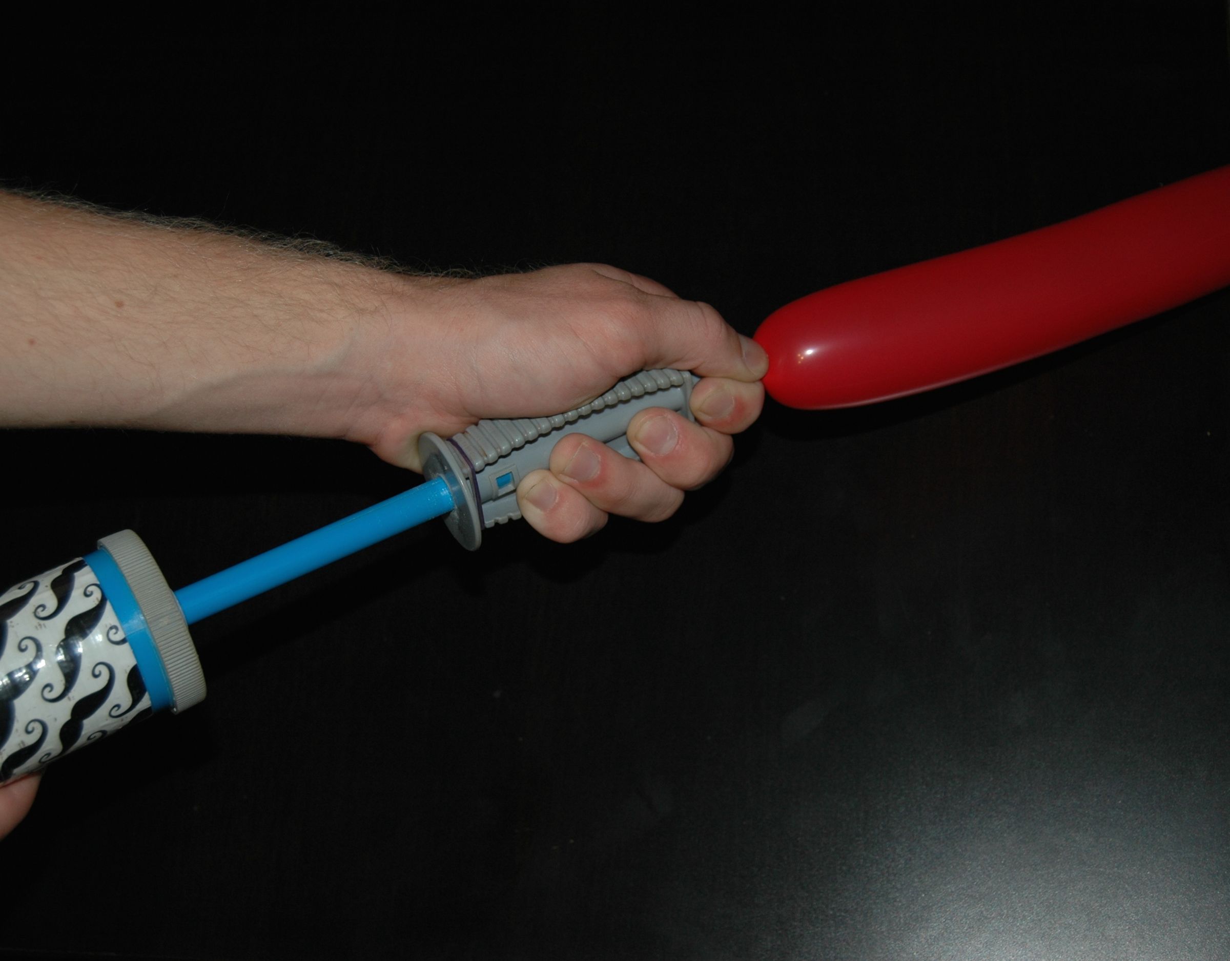 How to Balloon Twist : 19 Steps (with Pictures) - Instructables