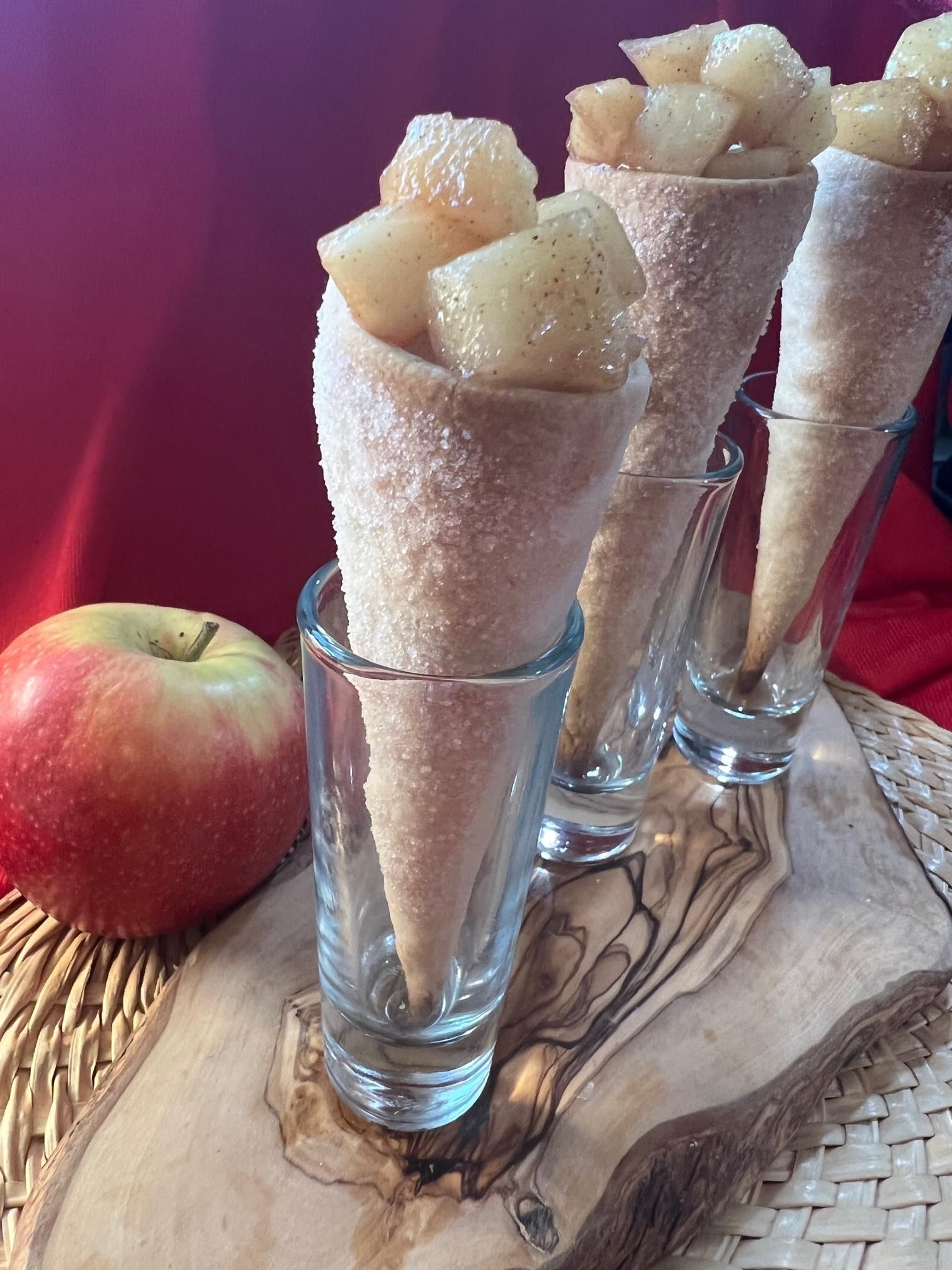 Apple Pie Cones : 16 Steps (with Pictures) - Instructables