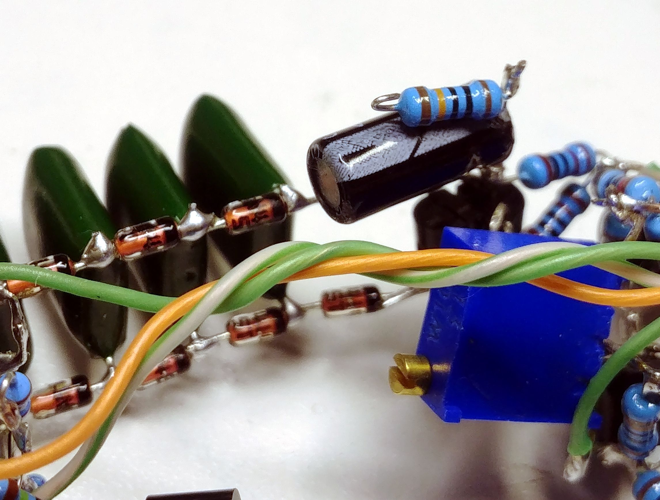 Diode Ladder VCF With NO PCB! : 38 Steps - Instructables