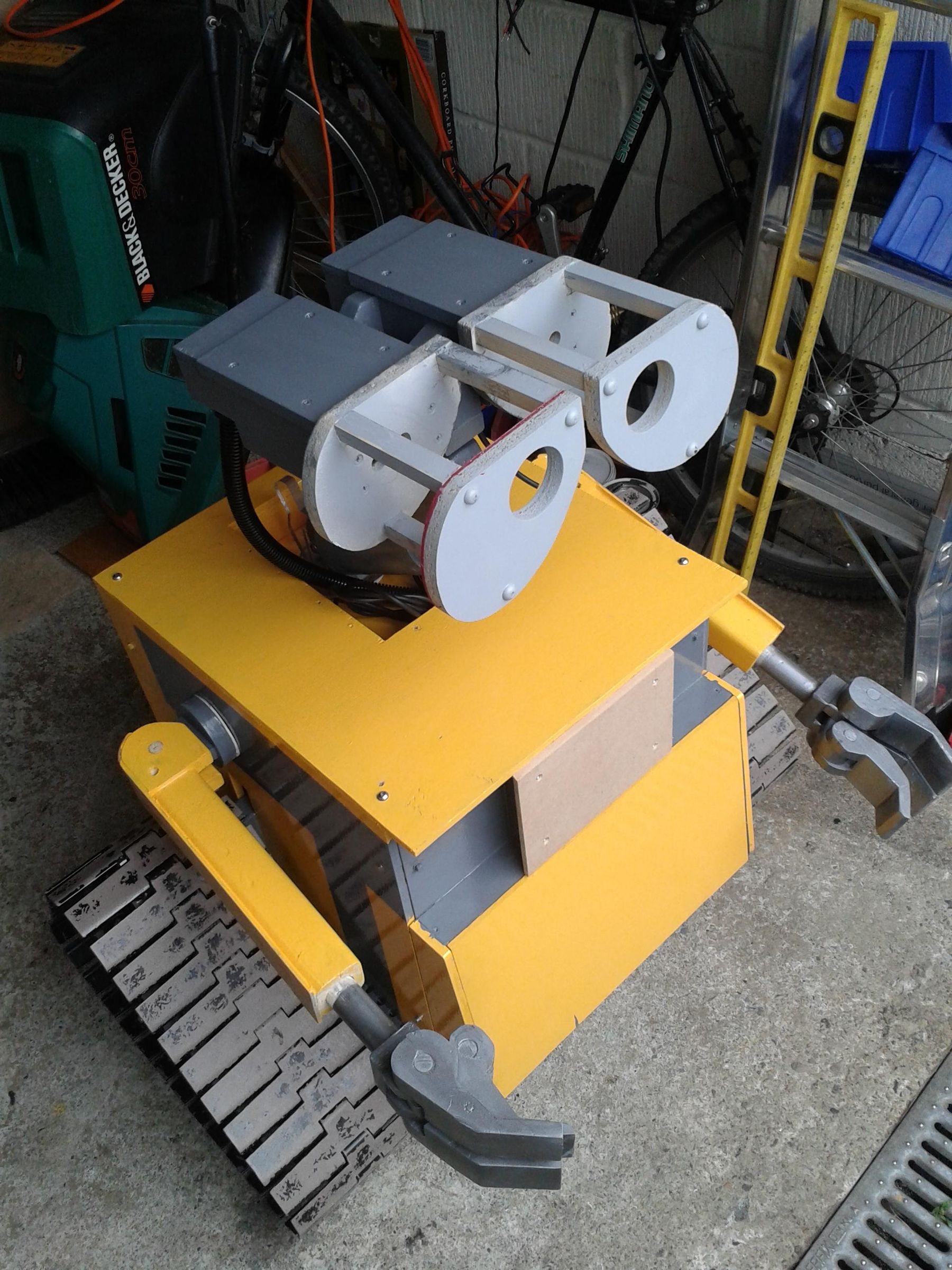 My Own Wall-e Project Distressed a Bit Now and Looking Great ...