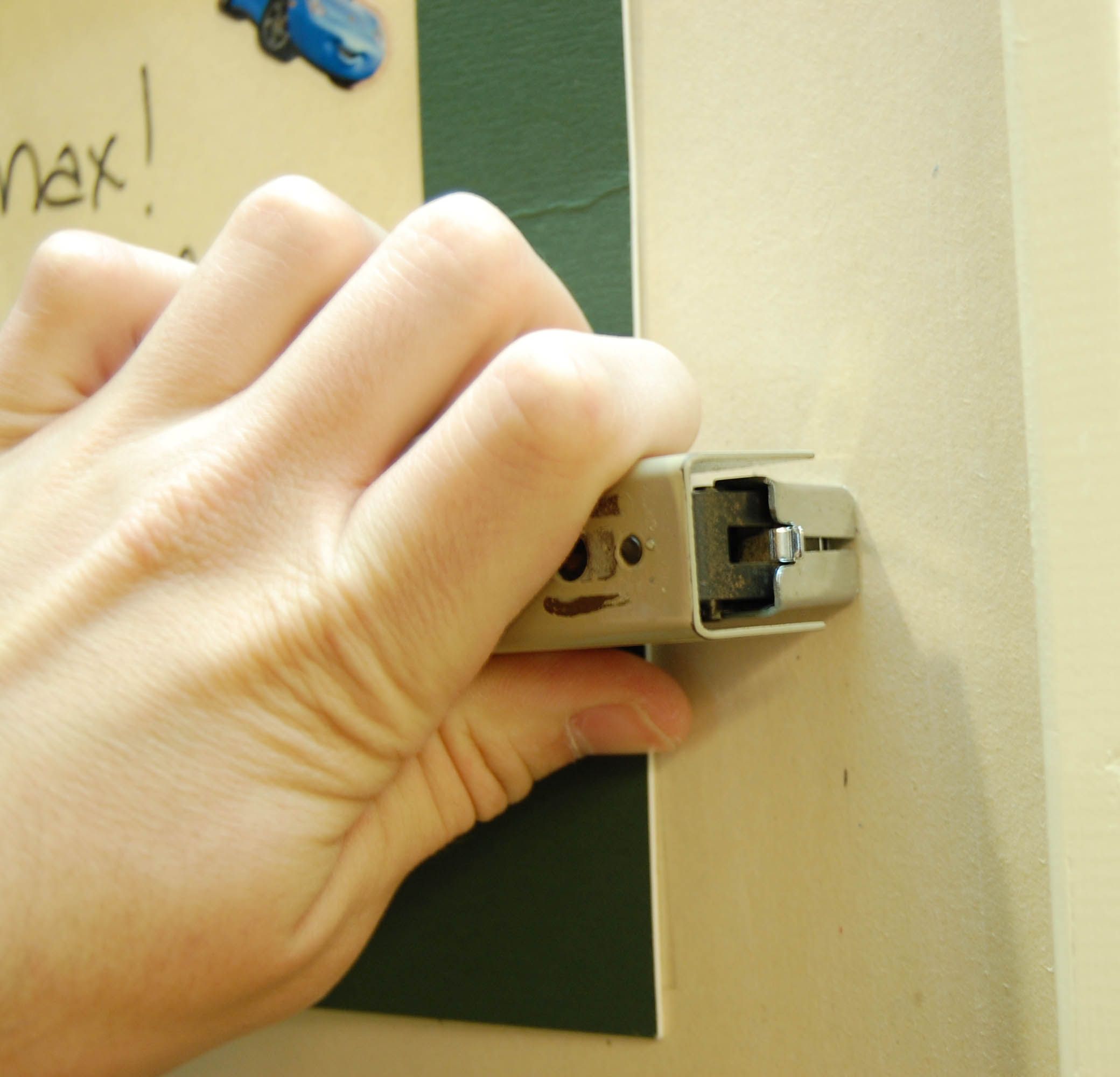 Ninja Star Thumb Tacks : 5 Steps - Instructables