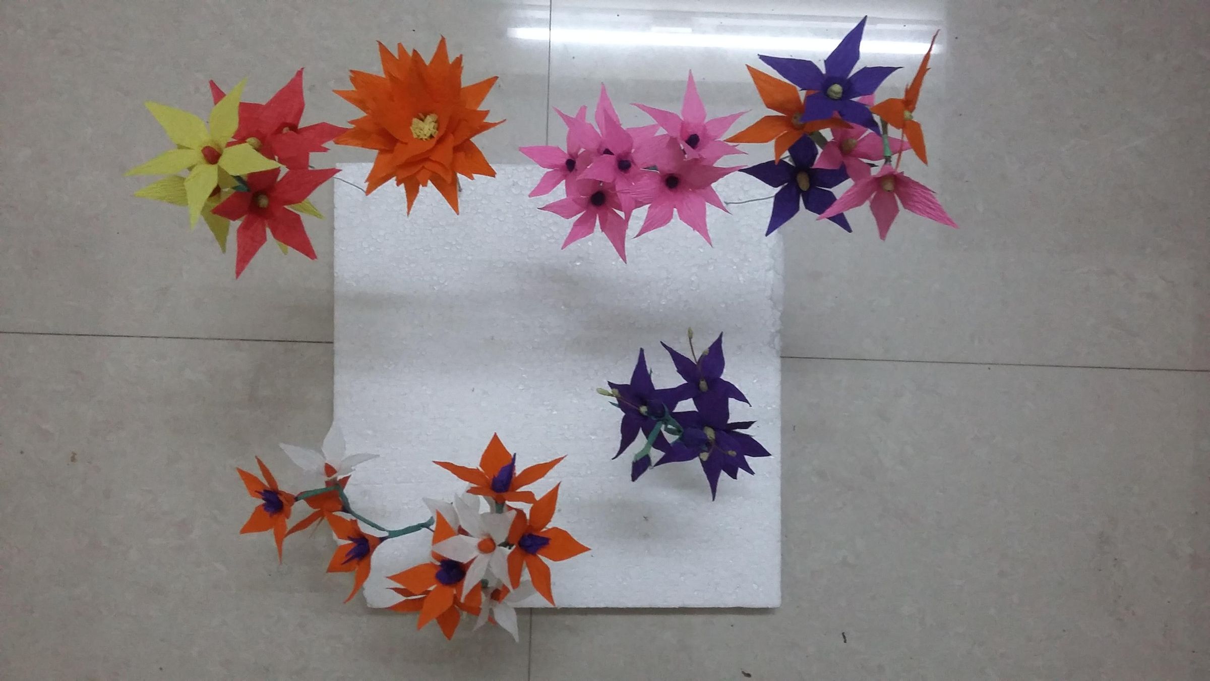 Beautiful Paper Flowers : 9 Steps (with Pictures) - Instructables