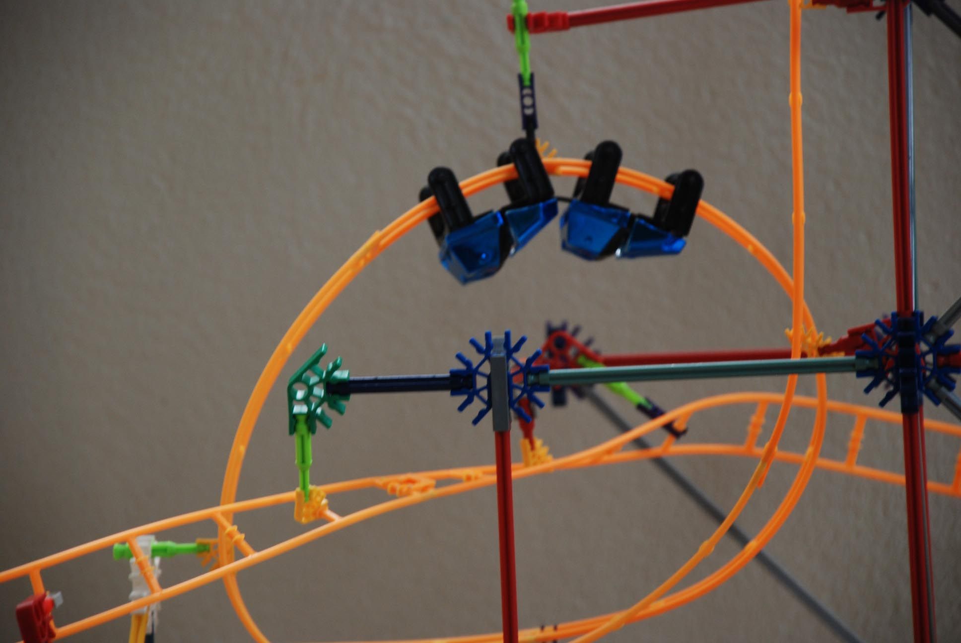Turbo Thunder Knex Roller Coaster - Instructables