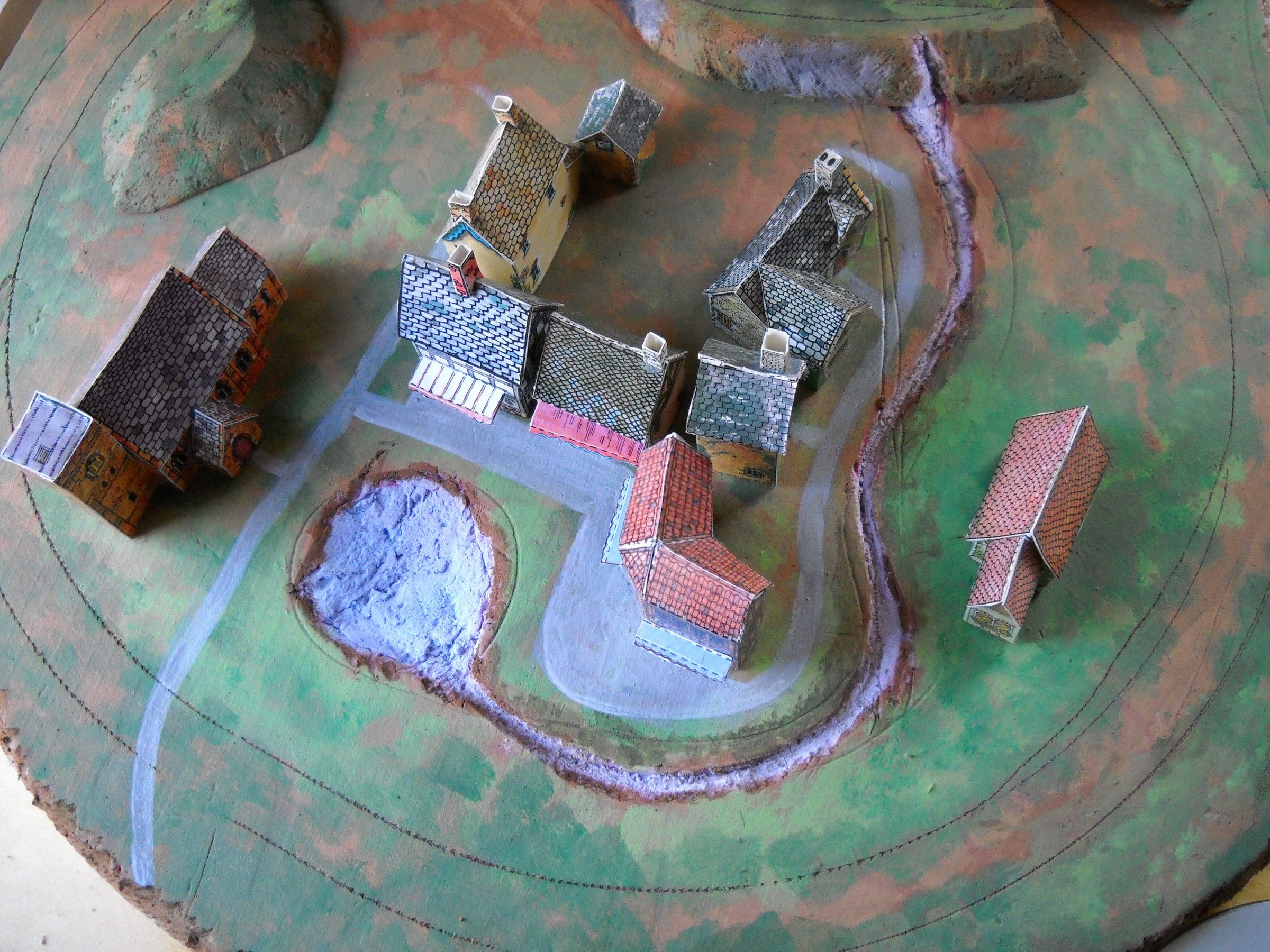 N Scale Railroad Layout - Small - Easy : 3 Steps - Instructables