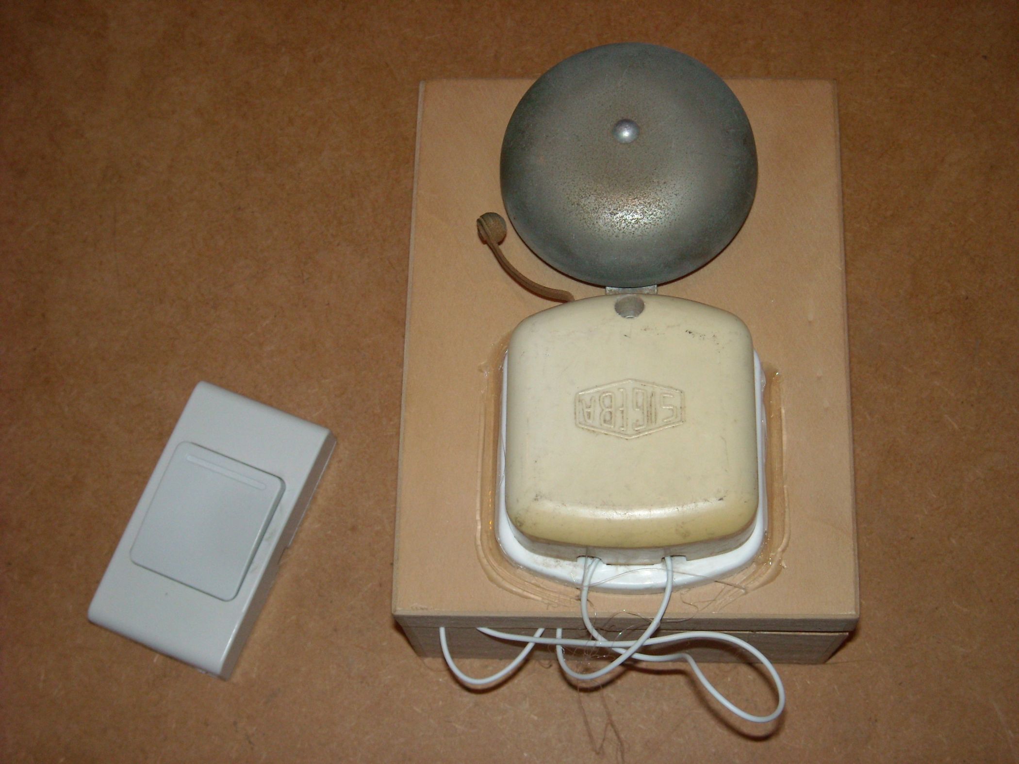 Remote Control School Bell : 4 Steps - Instructables