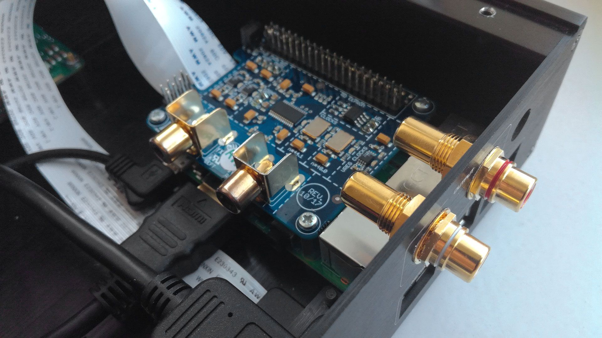 Raspberry Pi Hi-Fi Audio Streamer With Touchscreen Control and Max2Play ...