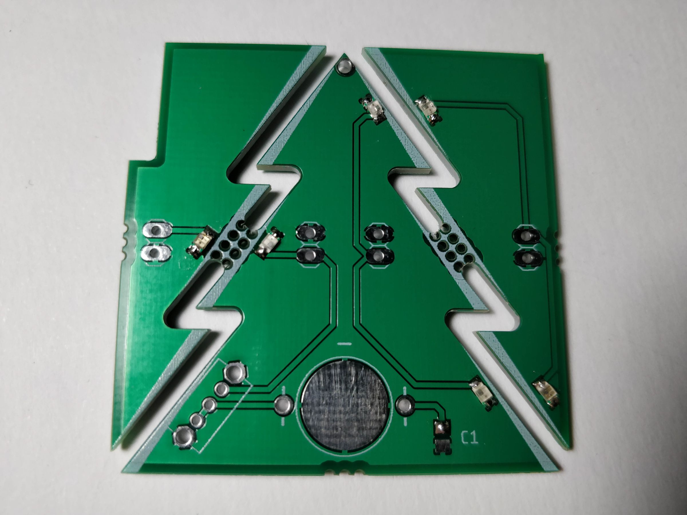$1 PCB Christmas Tree : 7 Steps (with Pictures) - Instructables