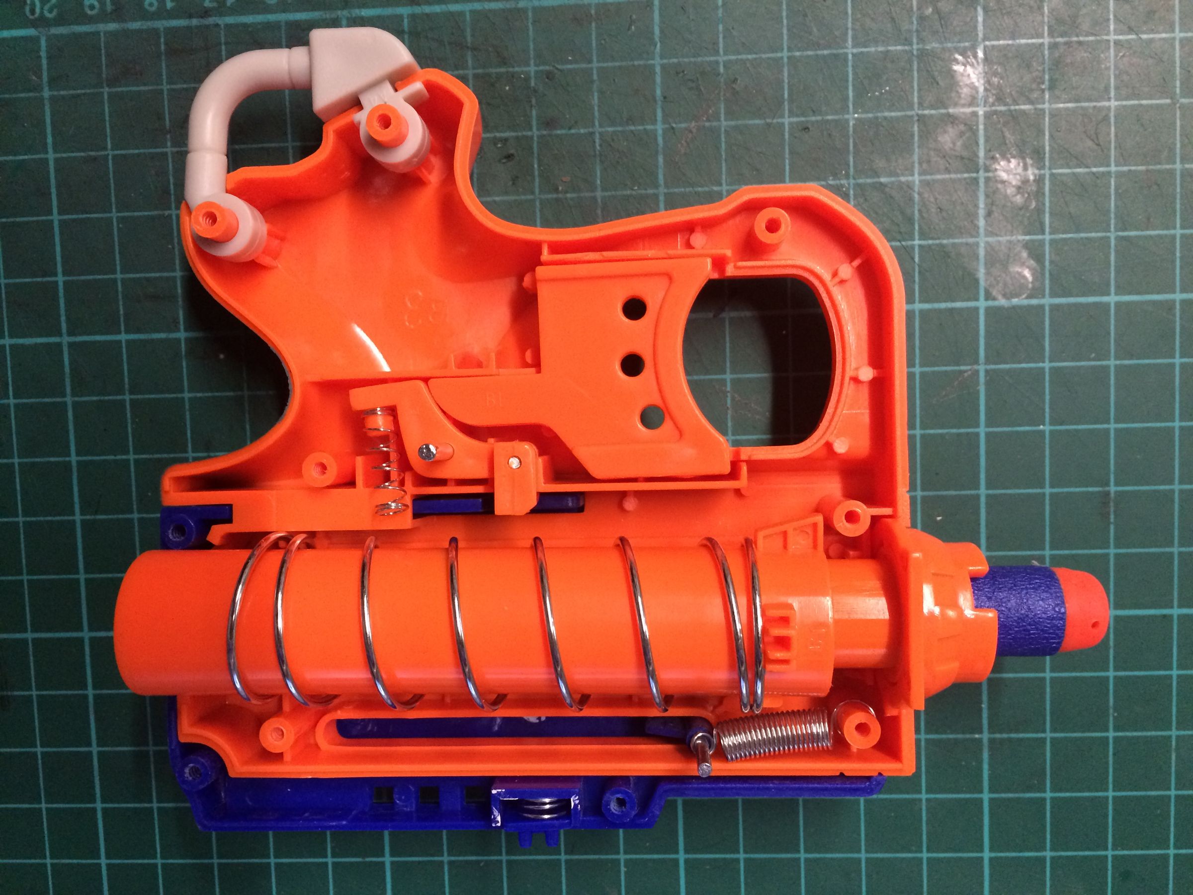 DISTRICT 9 Inspired NERF Remake : 15 Steps (with Pictures) - Instructables