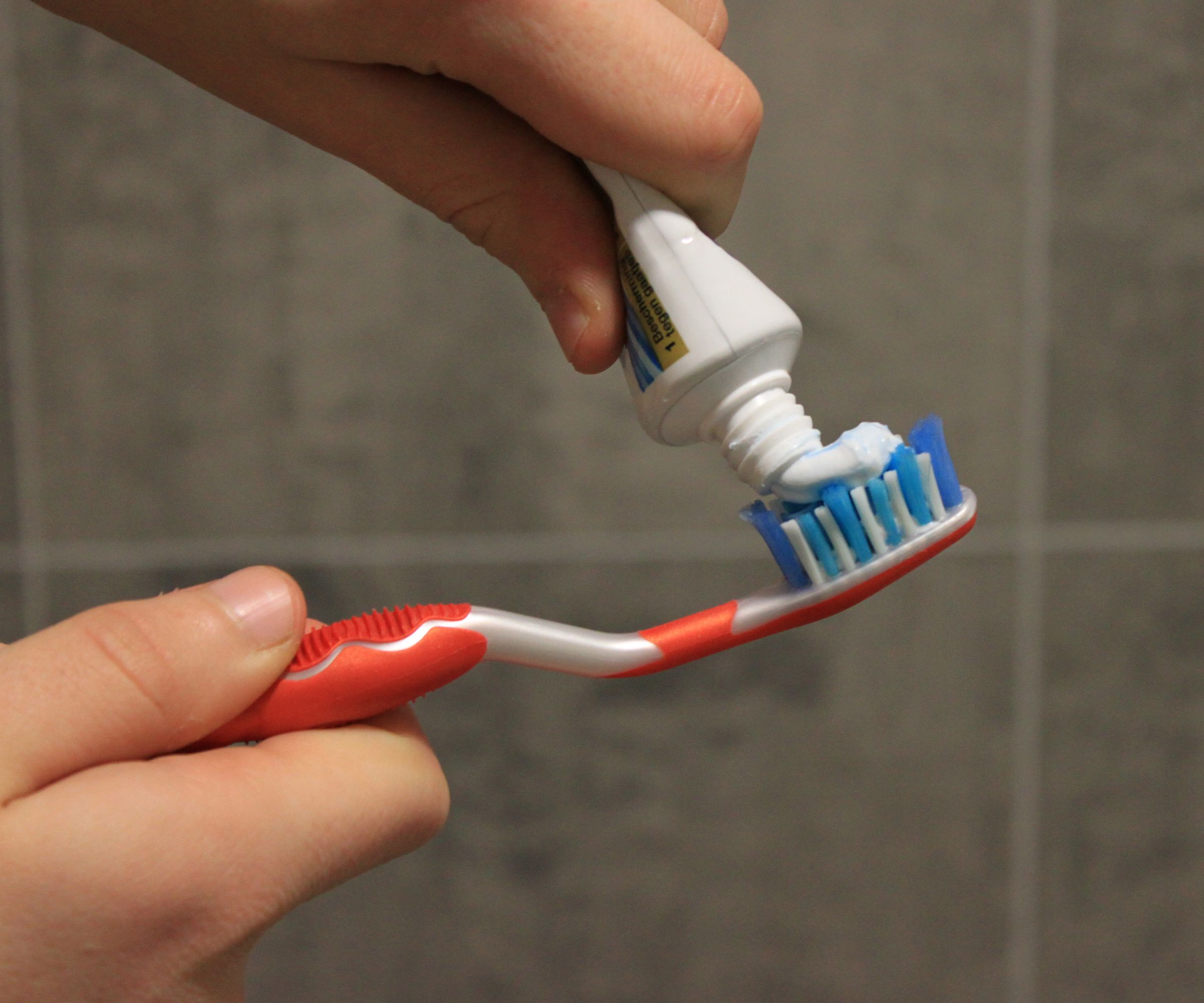 How to Brush Your Teeth : 15 Steps - Instructables