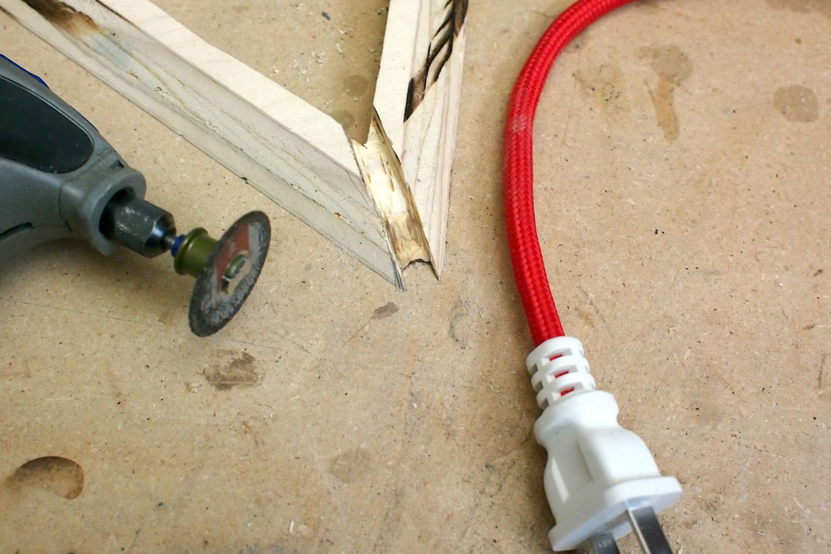 Corner Lamp : 14 Steps (with Pictures) - Instructables