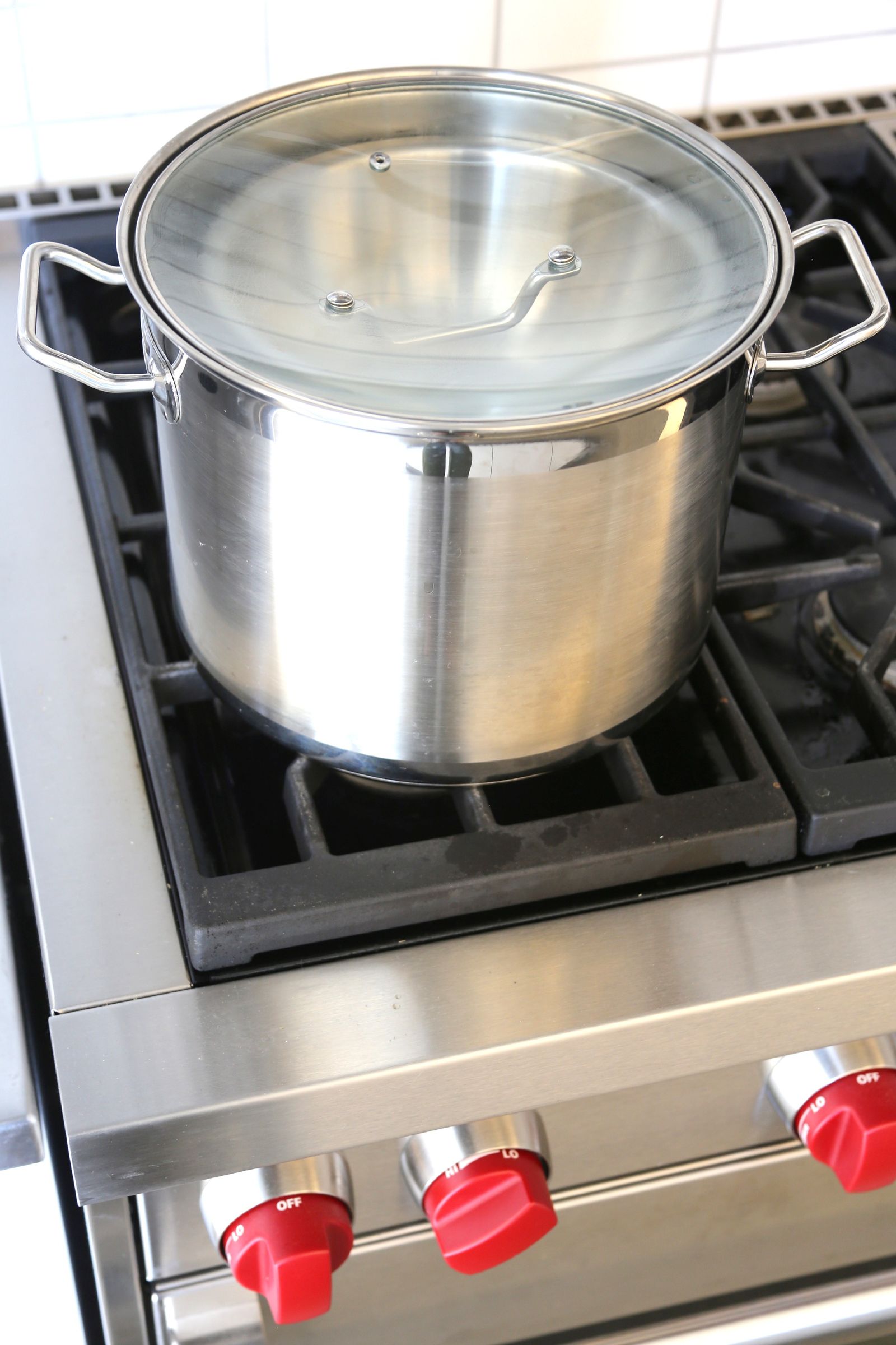 How to Distill Water : 6 Steps (with Pictures) - Instructables
