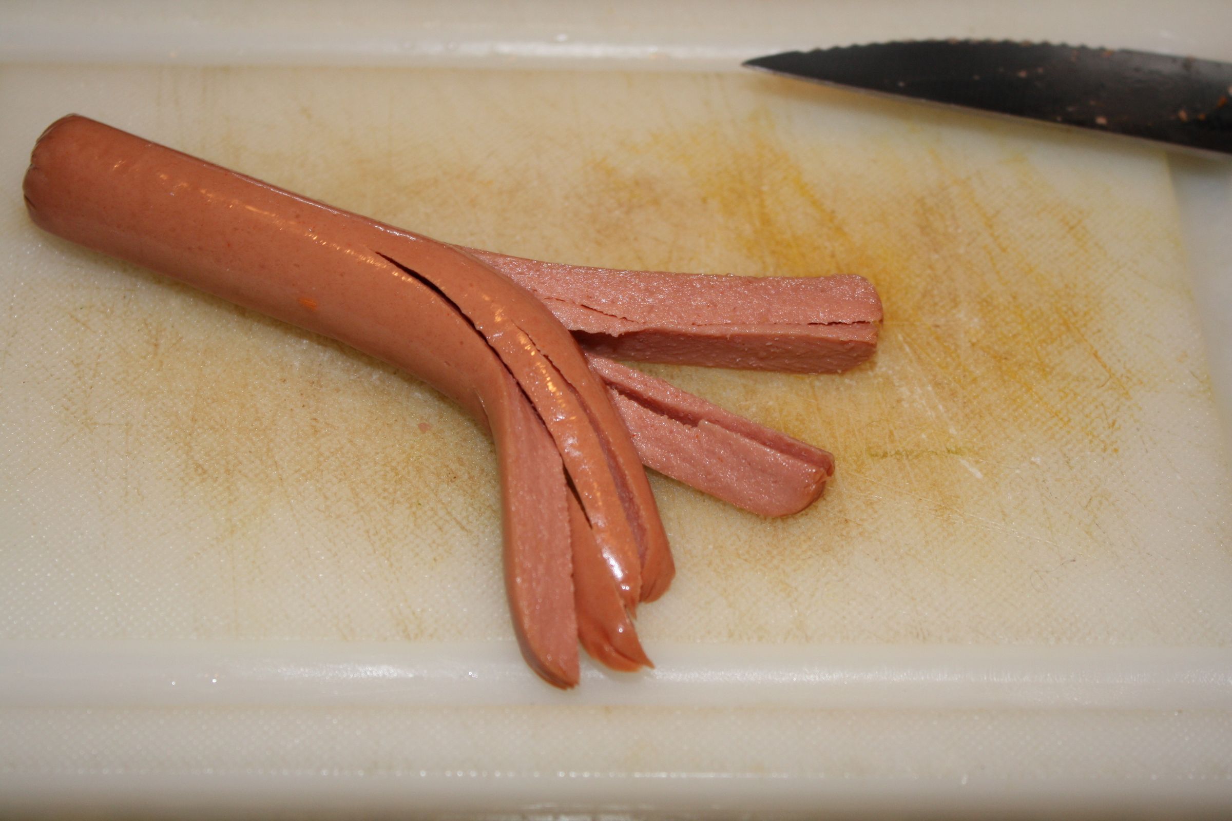 Octopus Hot Dog : 4 Steps - Instructables
