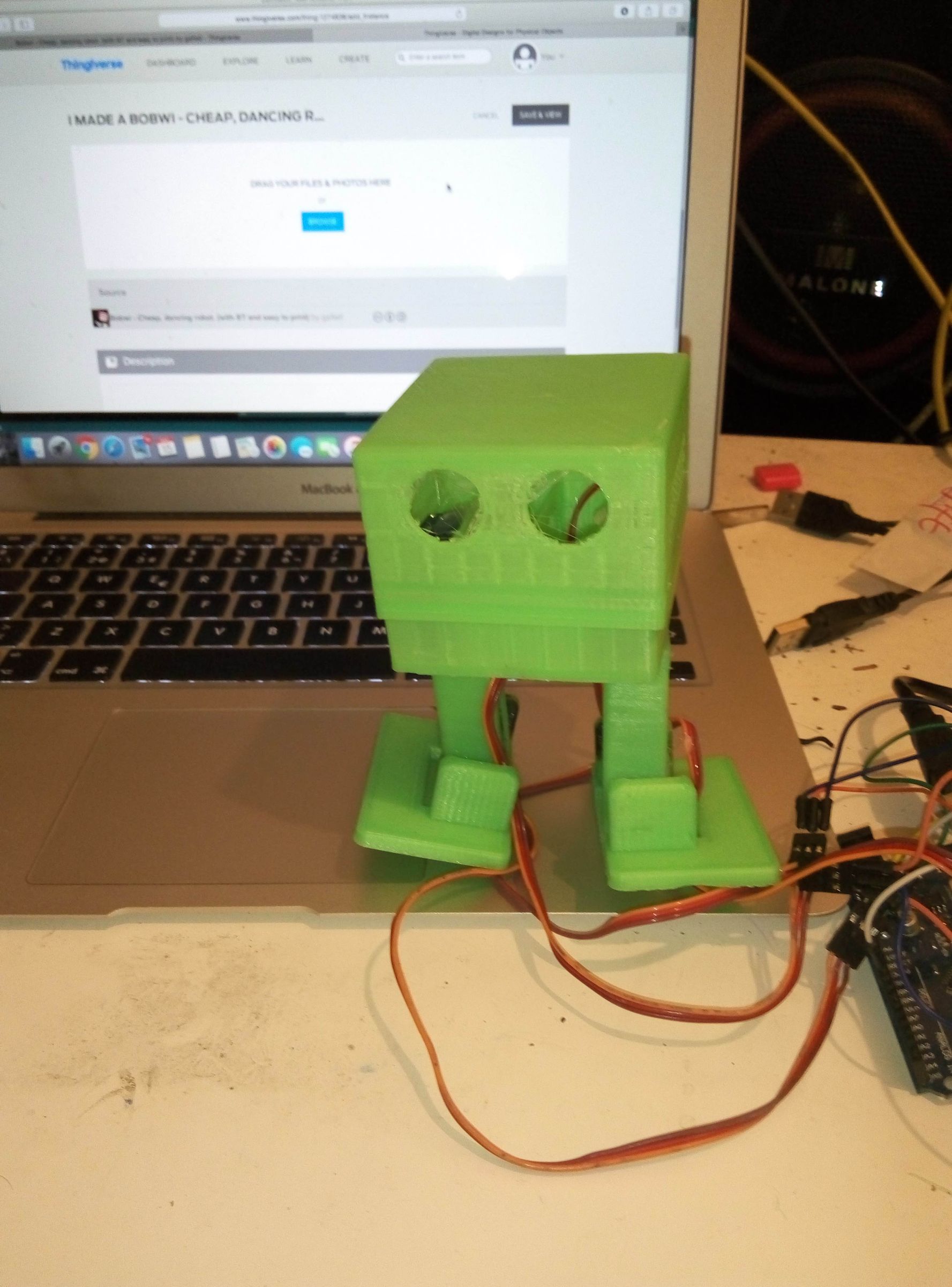 Bowie Dancing Robot : 4 Steps - Instructables
