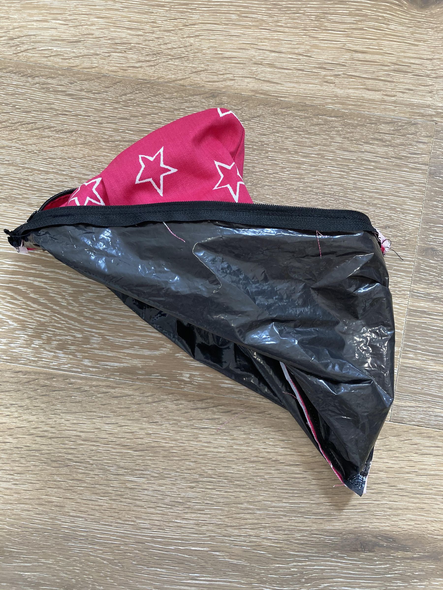 Waterproof Pouch : 11 Steps (with Pictures) - Instructables