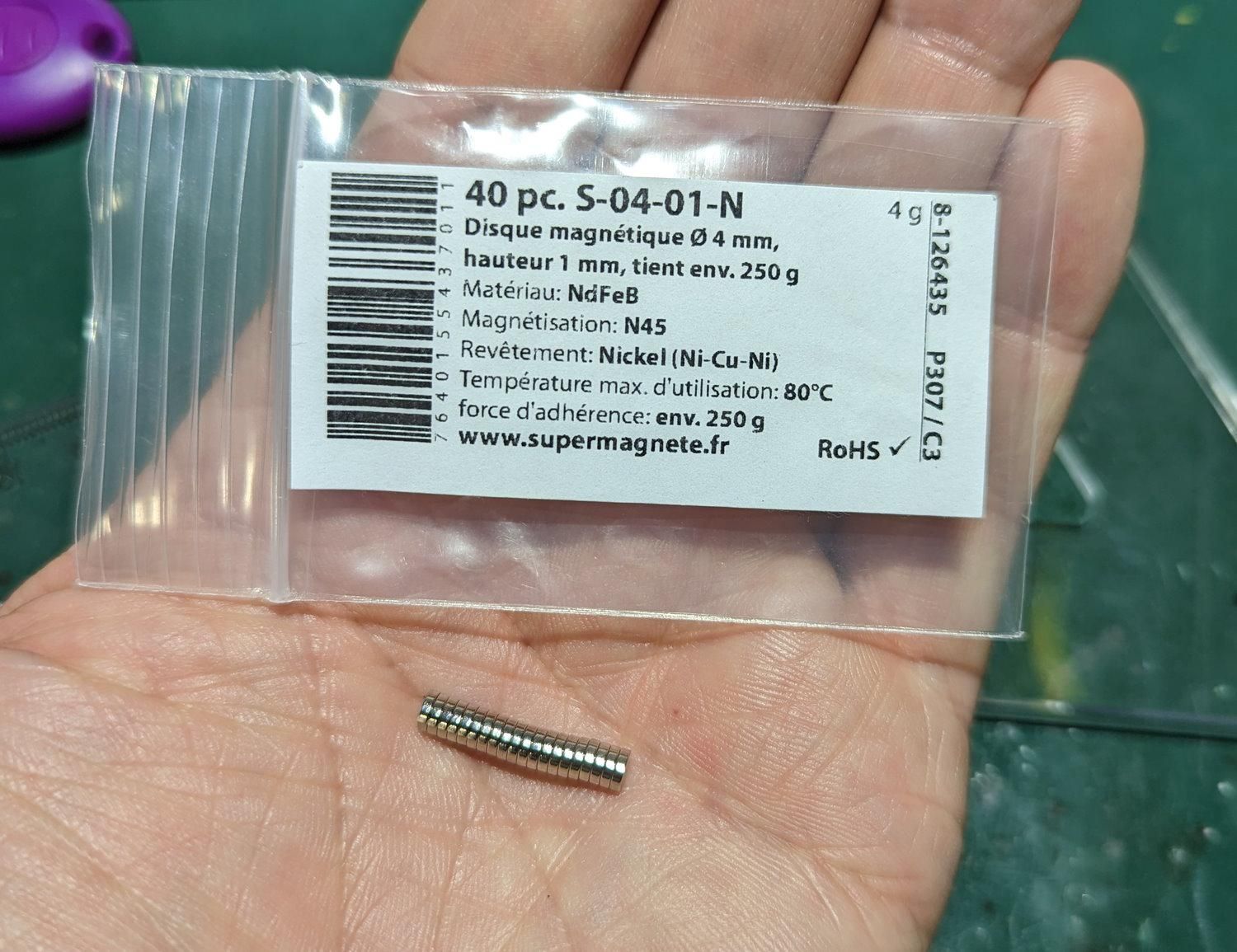 Magnetic Ruler for One Hand Use - Règles Magnétiques Pour Utilisation À ...