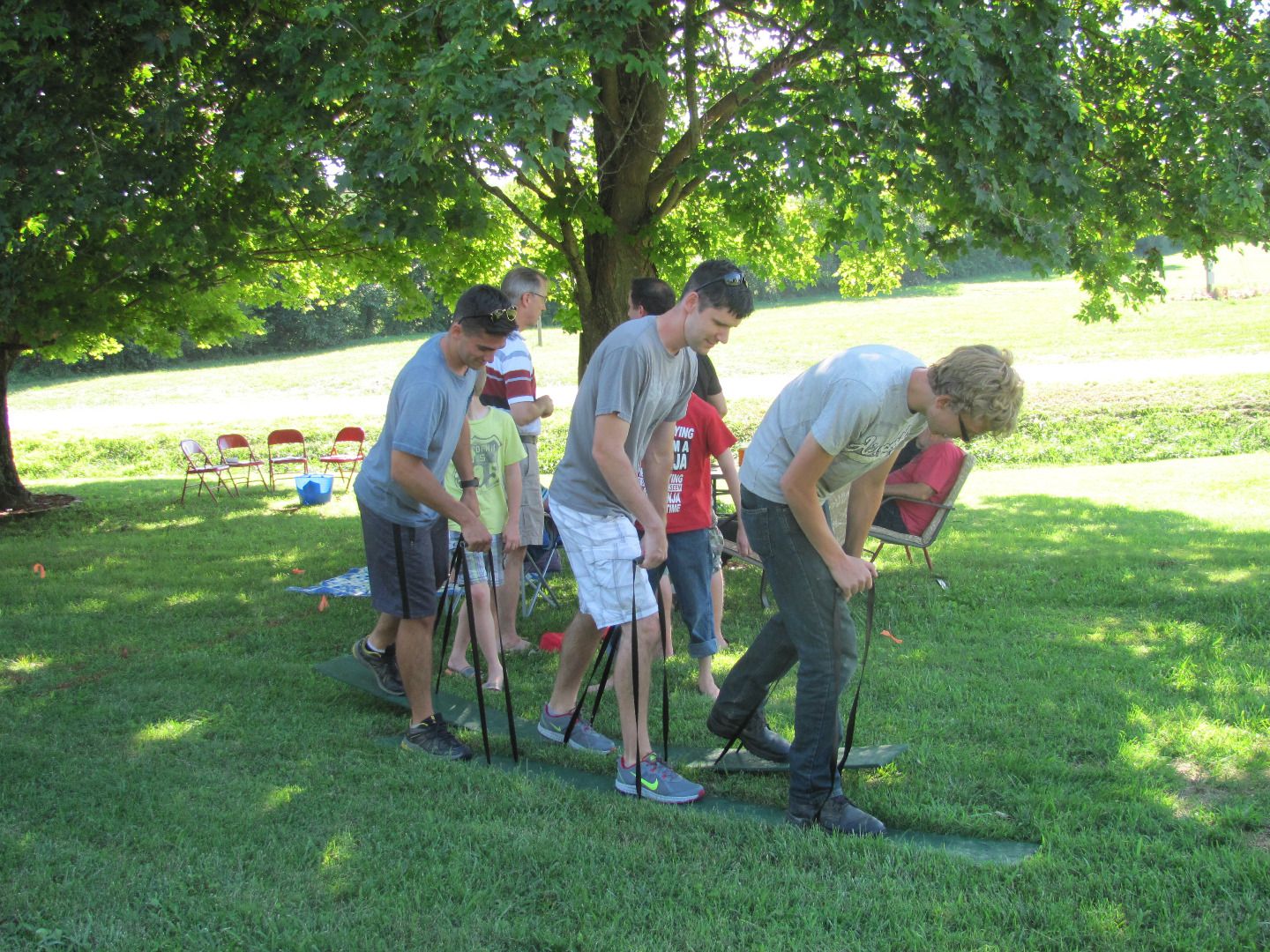 Big Foot Race : 9 Steps (with Pictures) - Instructables