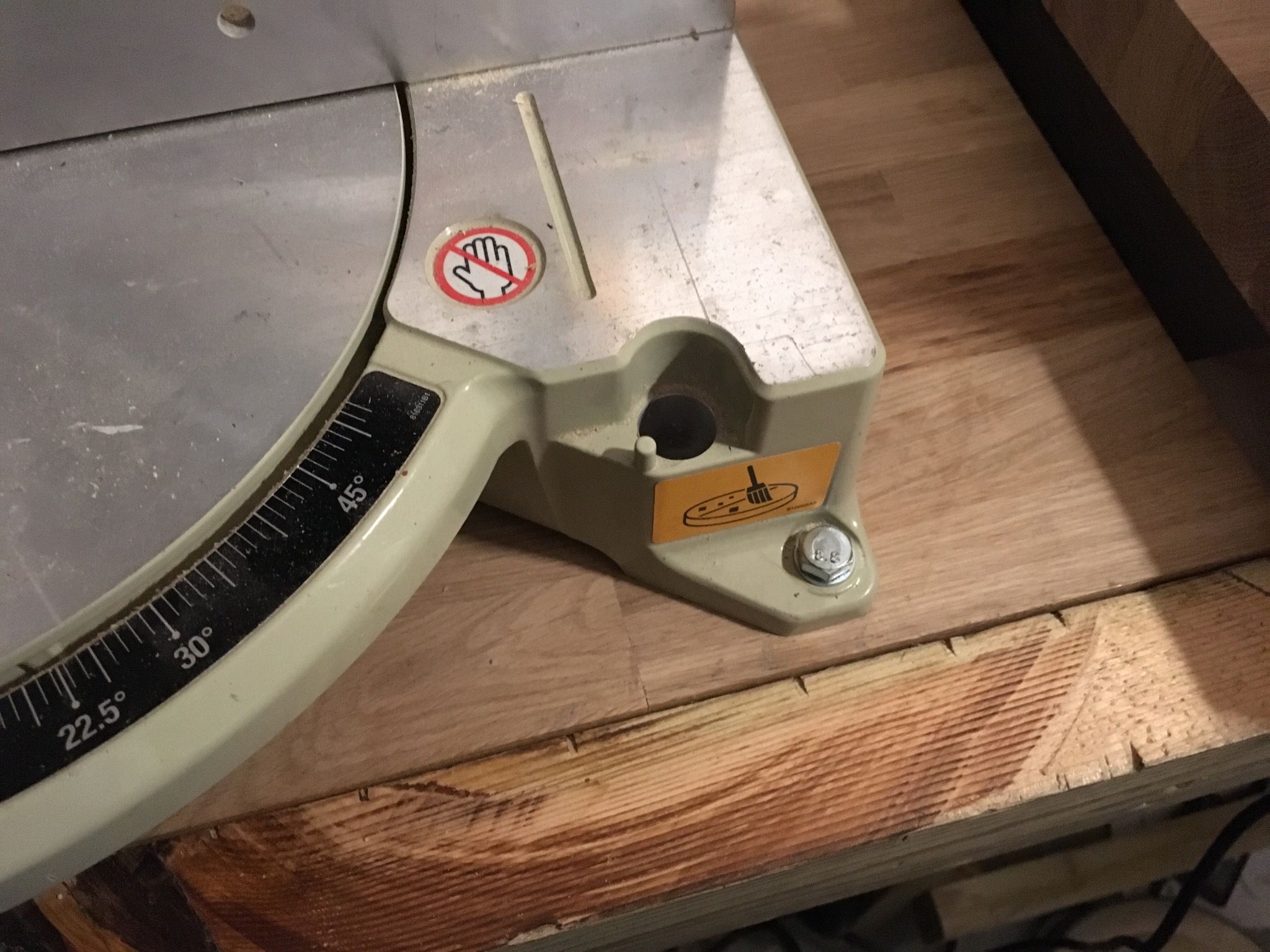 Heavy Duty Workbench With Chop Saw : 9 Steps (with Pictures ...