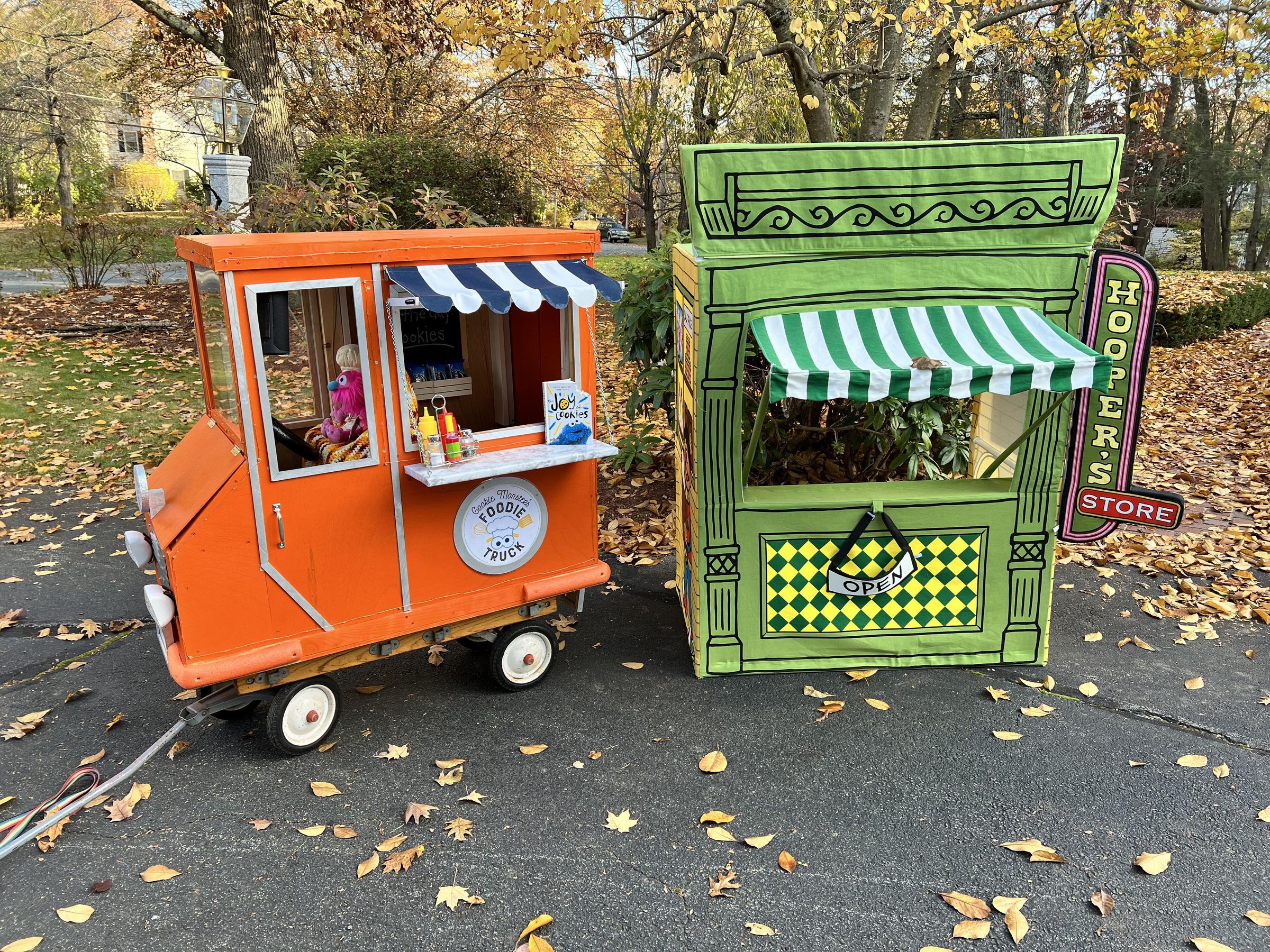 Halloween Cookie Monster and Gonger Food Truck! : 7 Steps (with ...