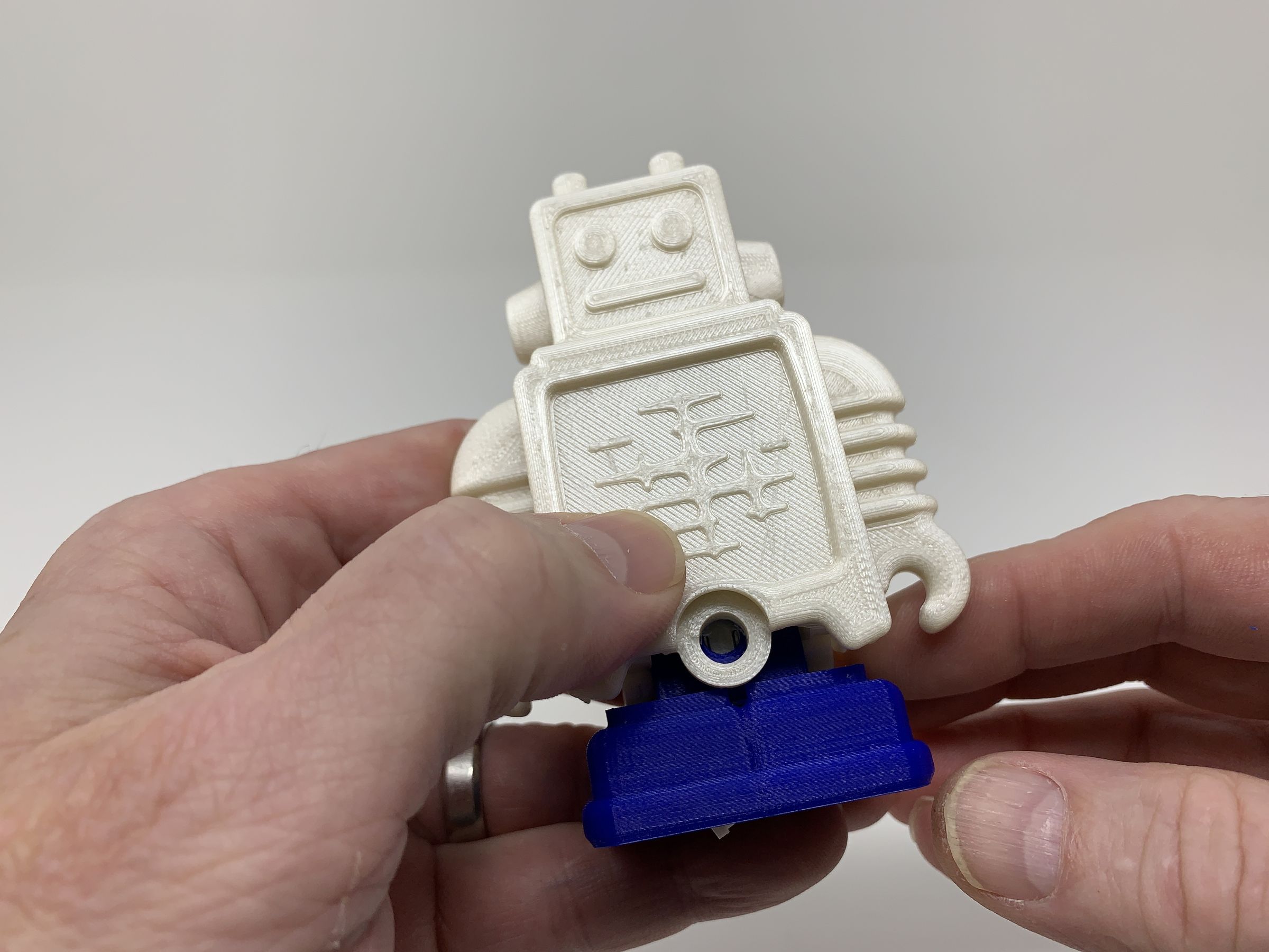 Ultimaker Robot "Pin Walker". : 4 Steps (with Pictures) - Instructables