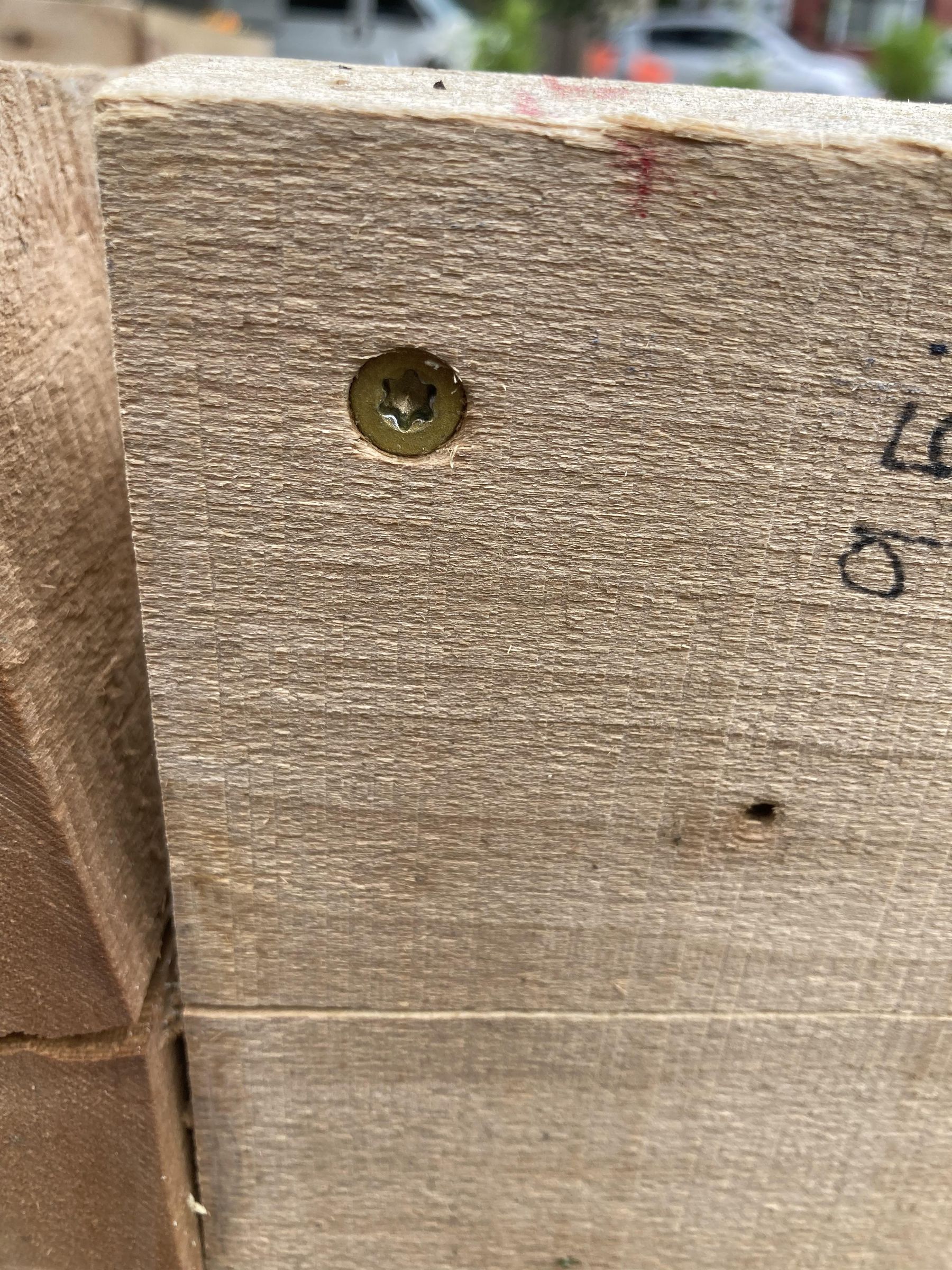 How to Screw in a Screw : 6 Steps - Instructables