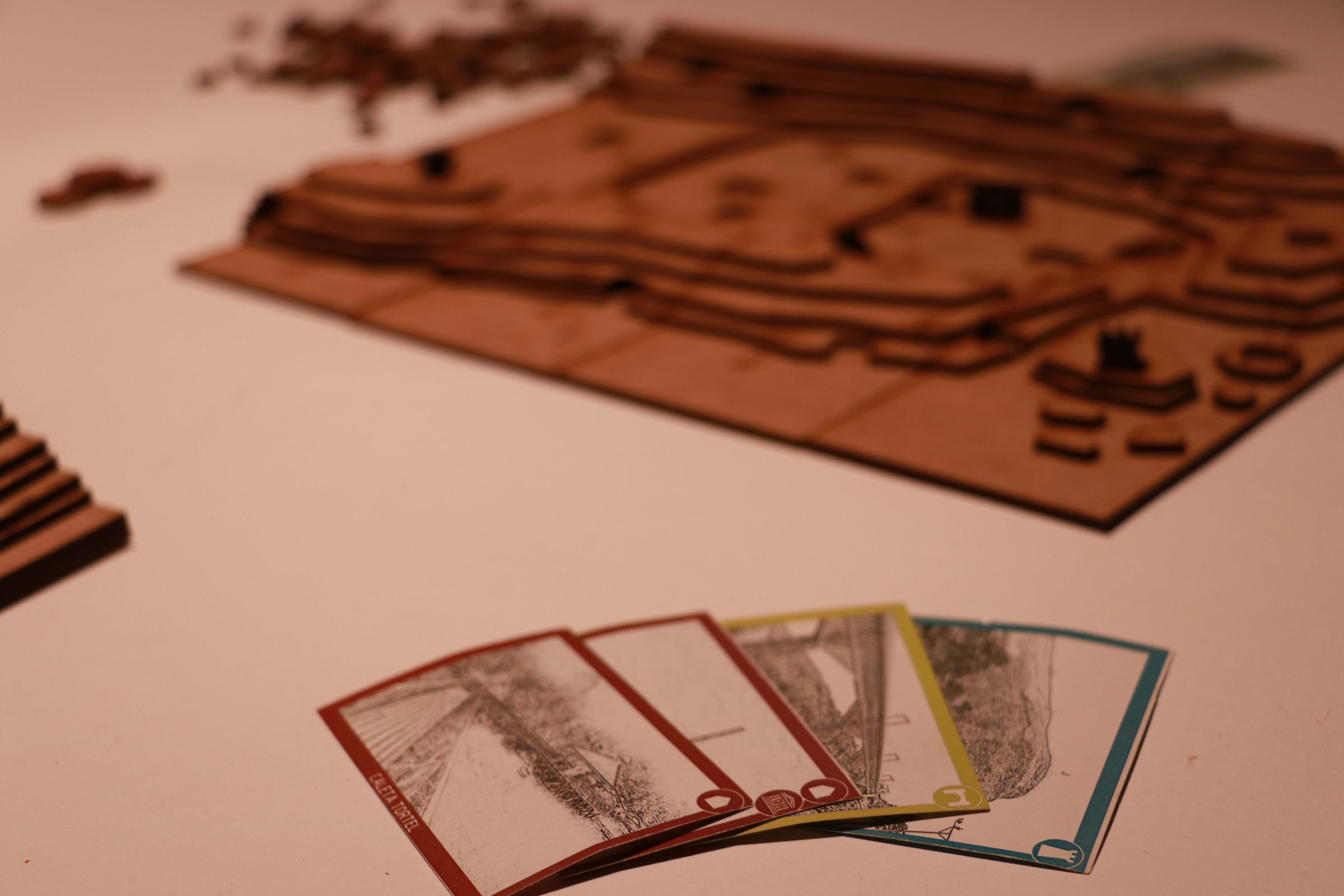 Portable Wooden Board Game System : 8 Steps (with Pictures) - Instructables