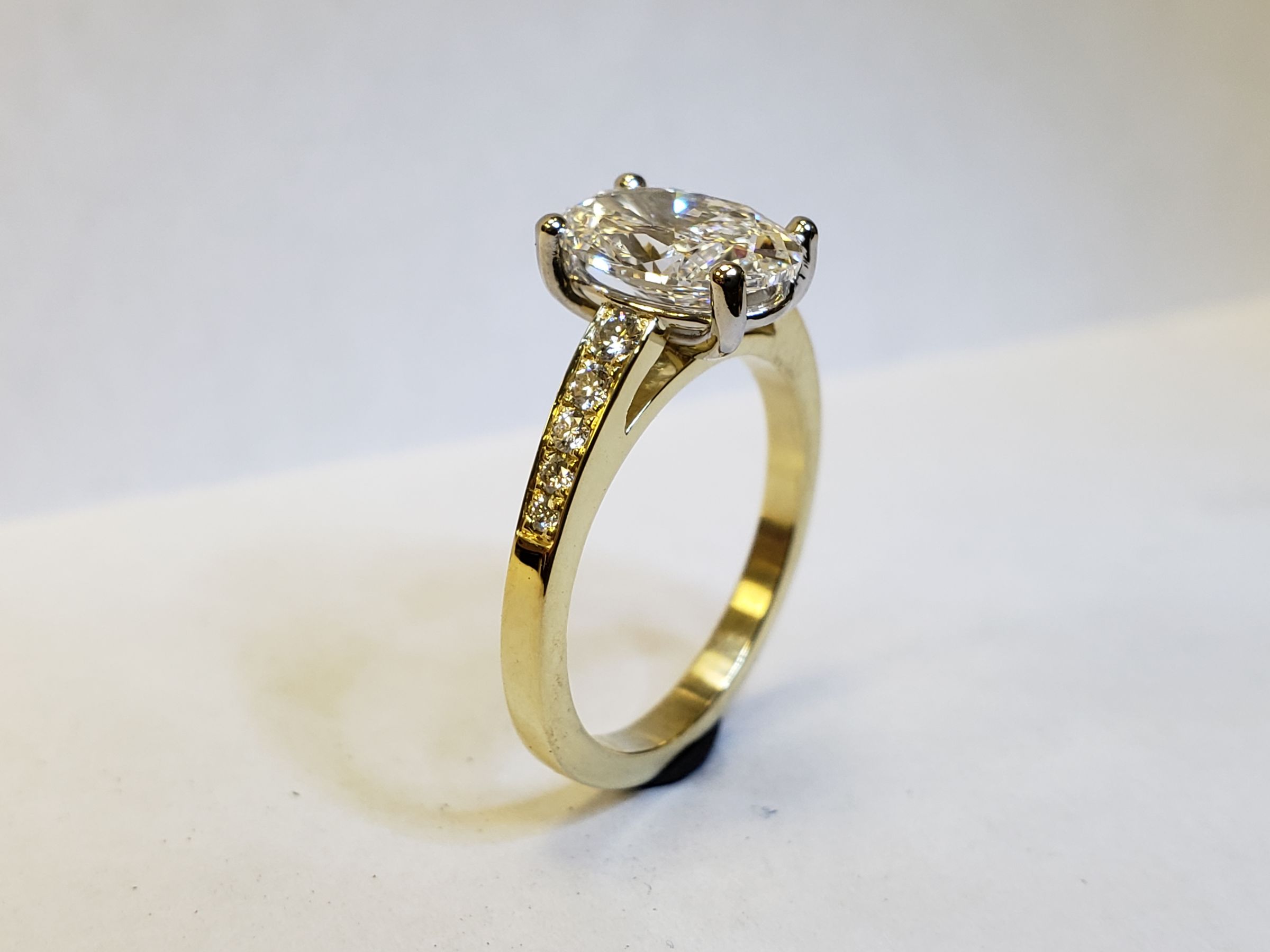 Solitaire Ring With Accent Stones : 5 Steps (with Pictures) - Instructables
