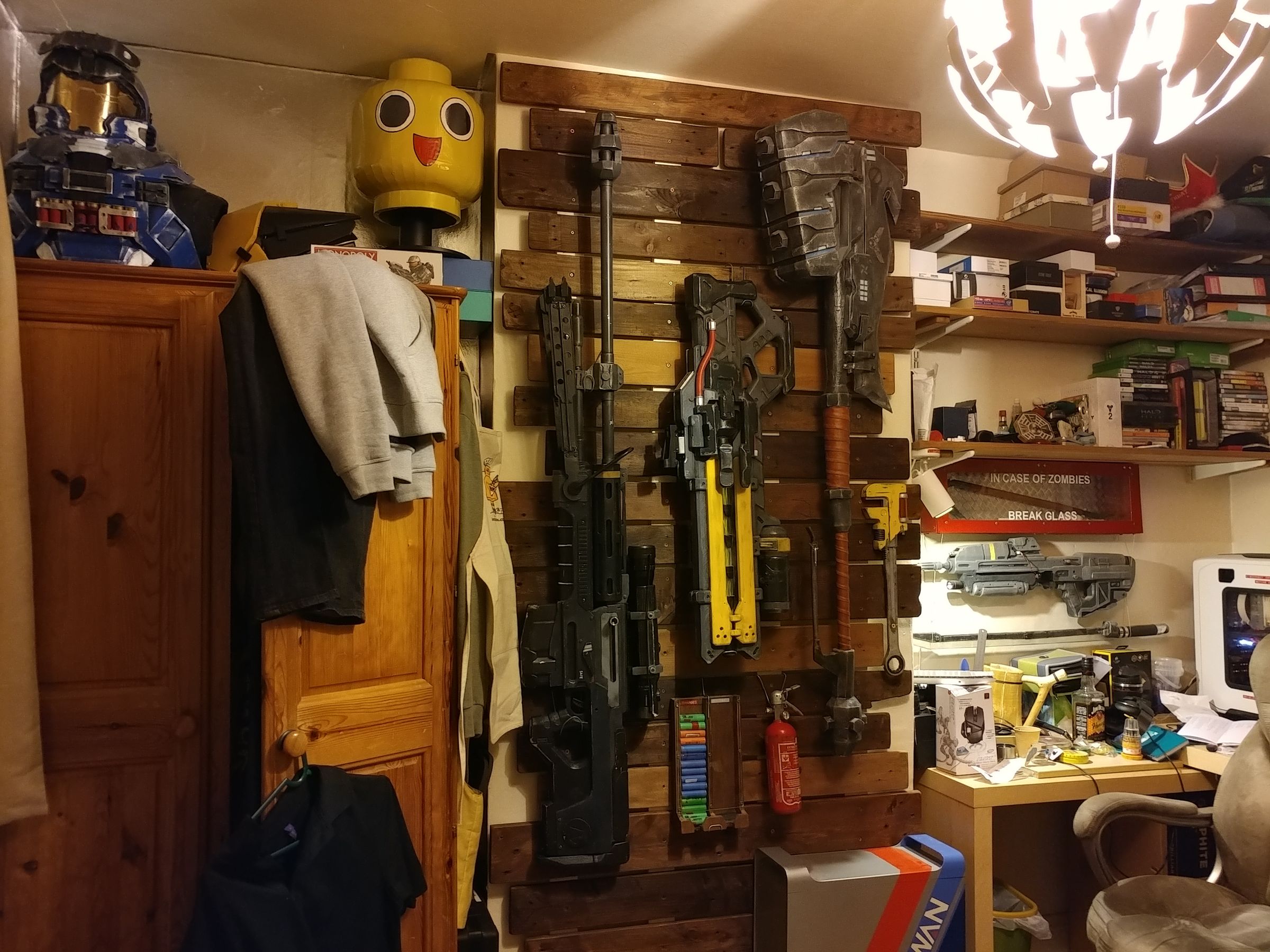 Easy Rustic Prop Rack : 4 Steps (with Pictures) - Instructables