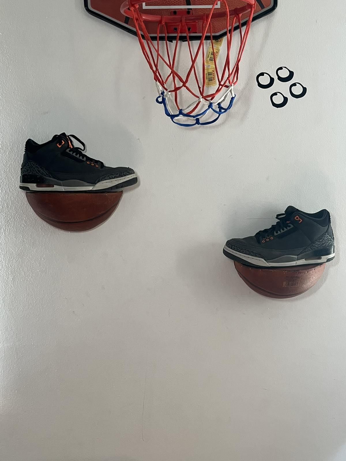 Easy Basketball Shelves : 5 Steps - Instructables
