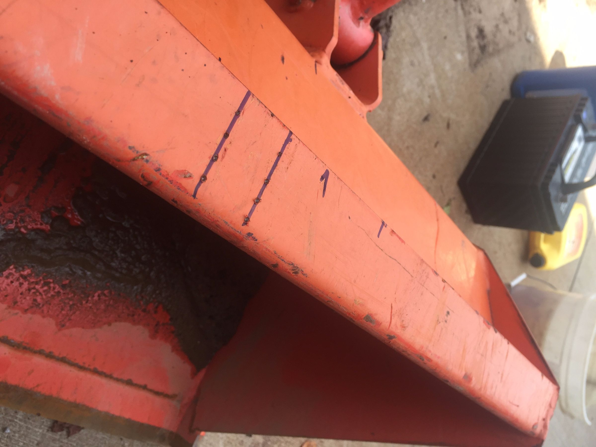 Tractor Bucket Attachment Point (Let's Lift Heavy Stuff!) : 8 Steps ...