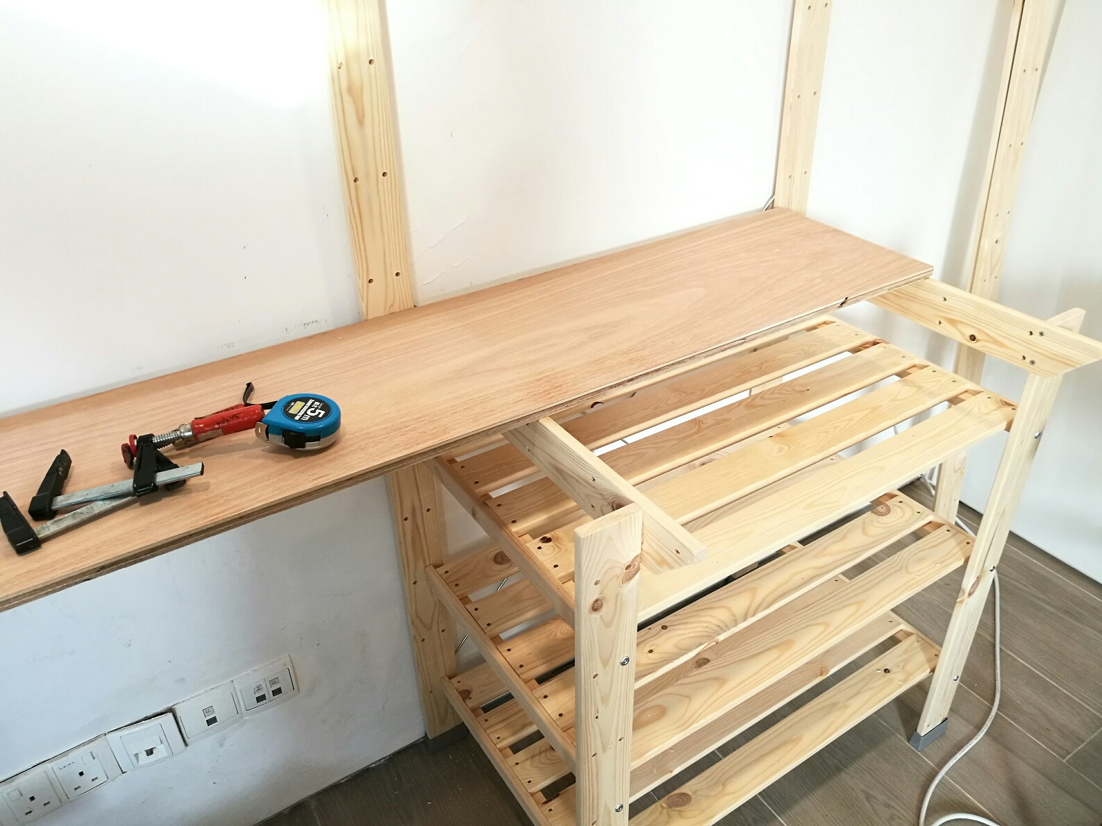 Quick & Easy Lightweight Work Bench : 6 Steps (with Pictures ...