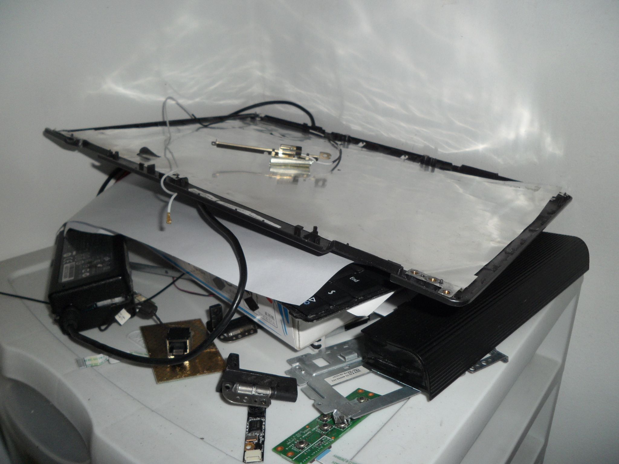 Laptop to Desktop Conversion : 8 Steps (with Pictures) - Instructables