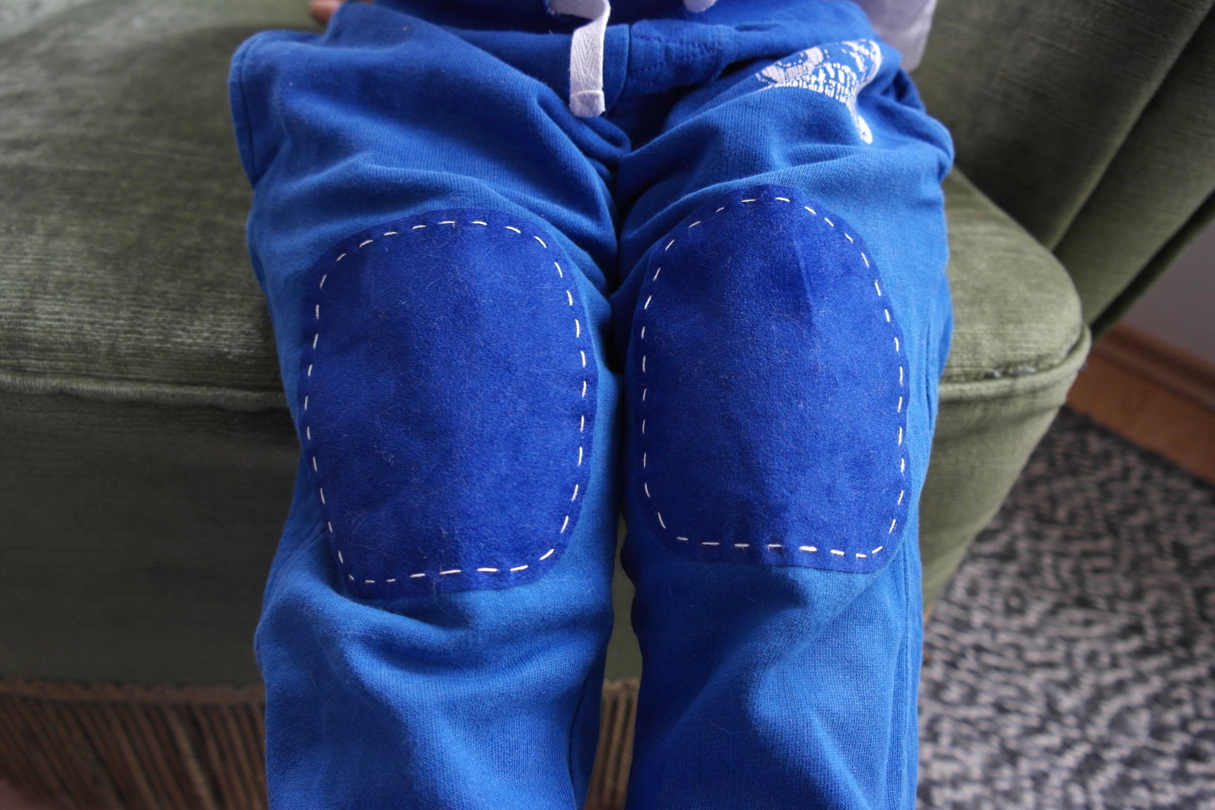 Patching Up Broken Kids-pants. : 4 Steps (with Pictures) - Instructables