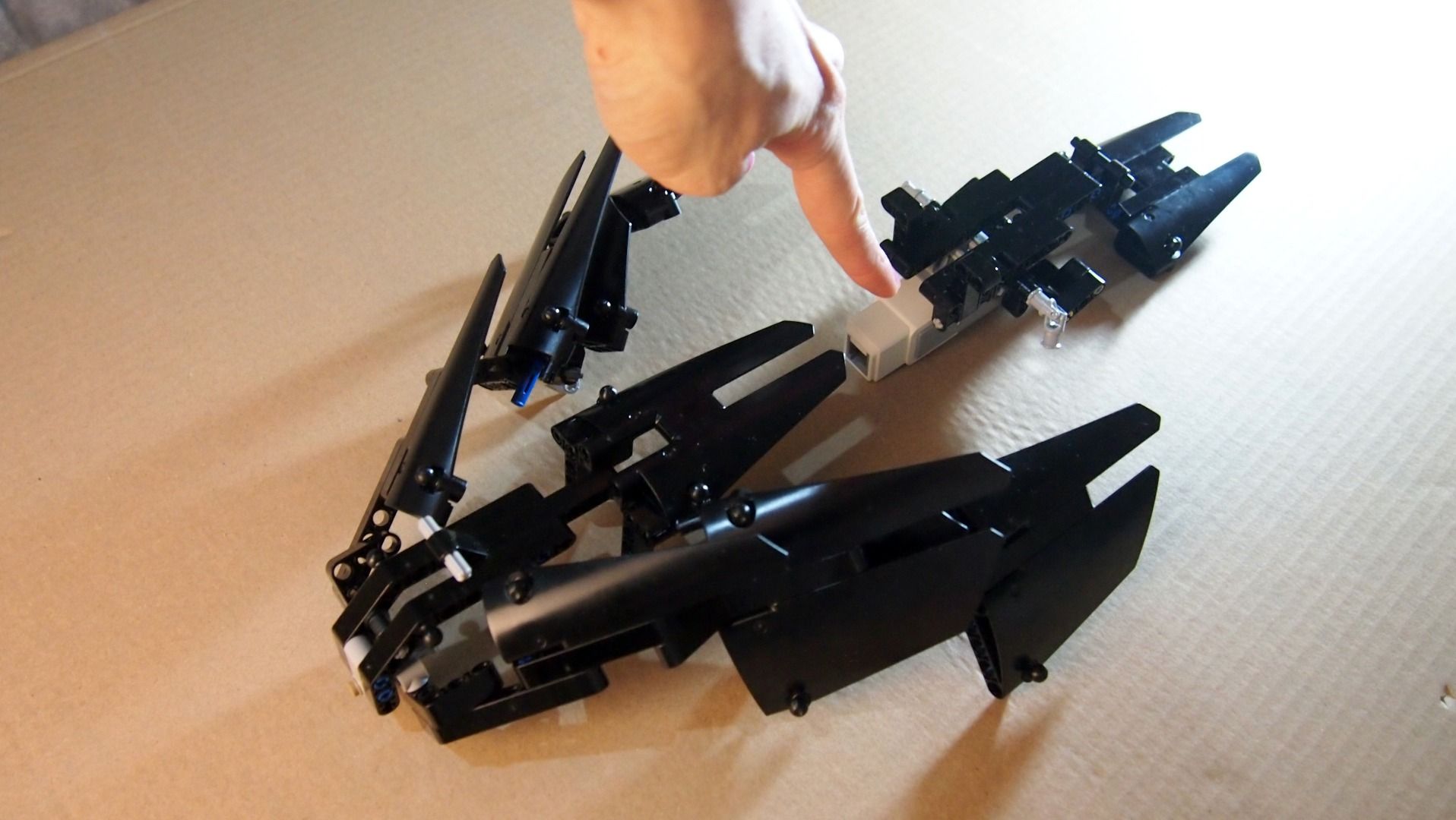 BADASS MECHATRONIC LEGO-MINDSTORMS WINGS : 18 Steps (with Pictures ...