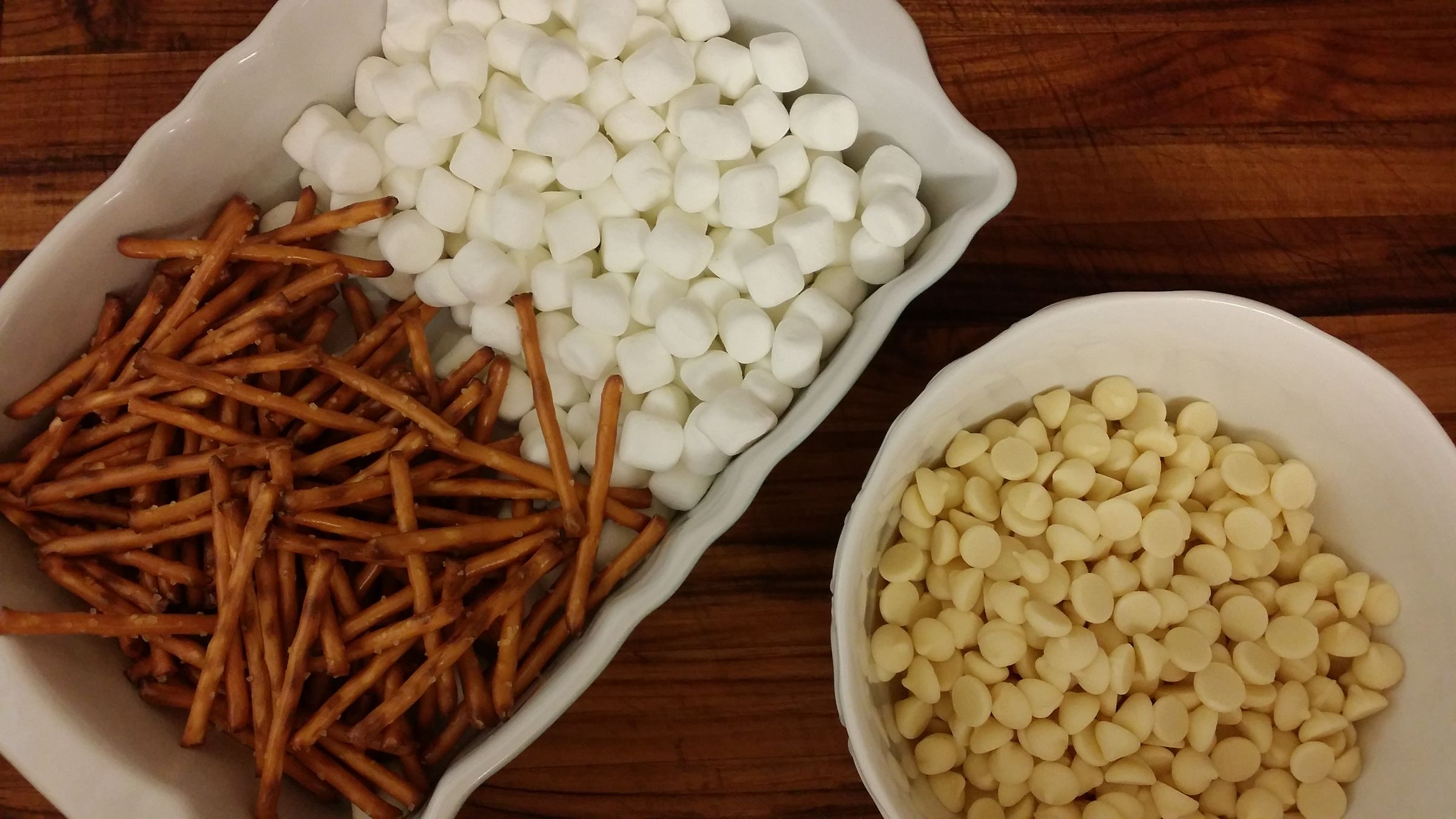 White Chocolate Bones! : 4 Steps (with Pictures) - Instructables
